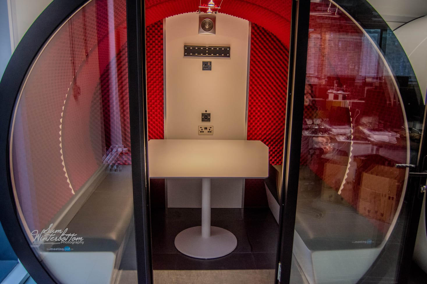 4 Person Open Meeting Pod | Architonic