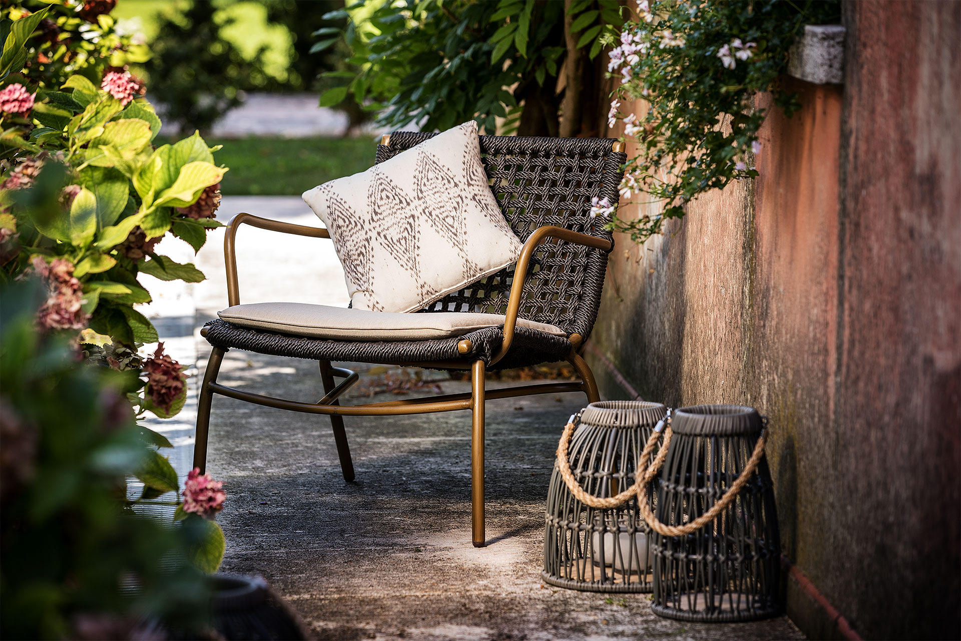 Lara Relax Armchair Single Weaving | Architonic