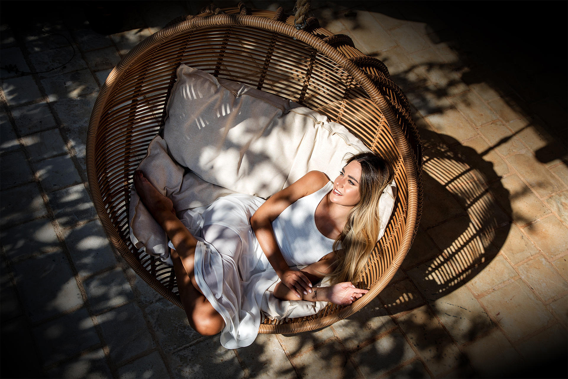 Moon Hanging Chair & designer furniture | Architonic