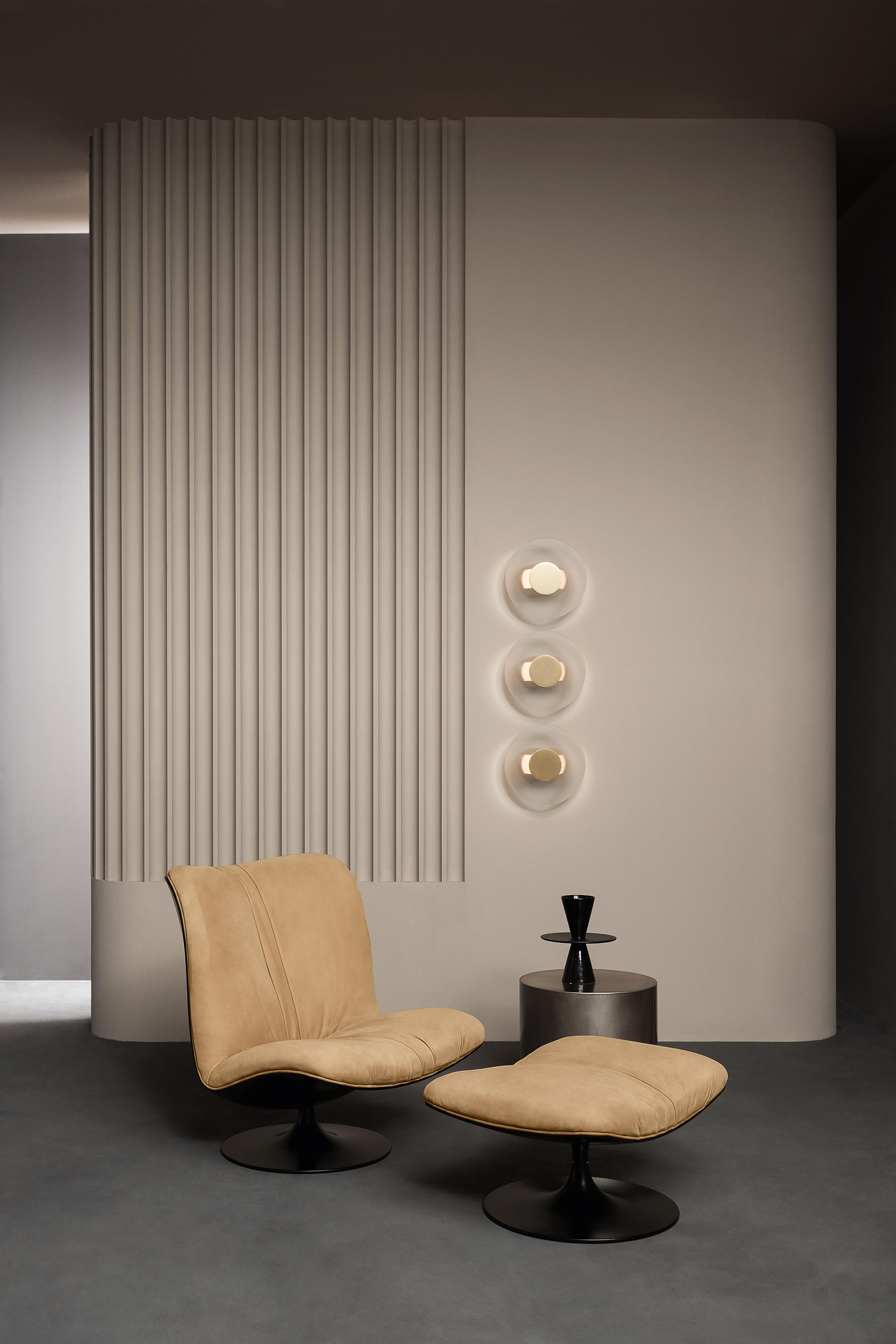 BUTTON Wall Lamp & Designermöbel | Architonic