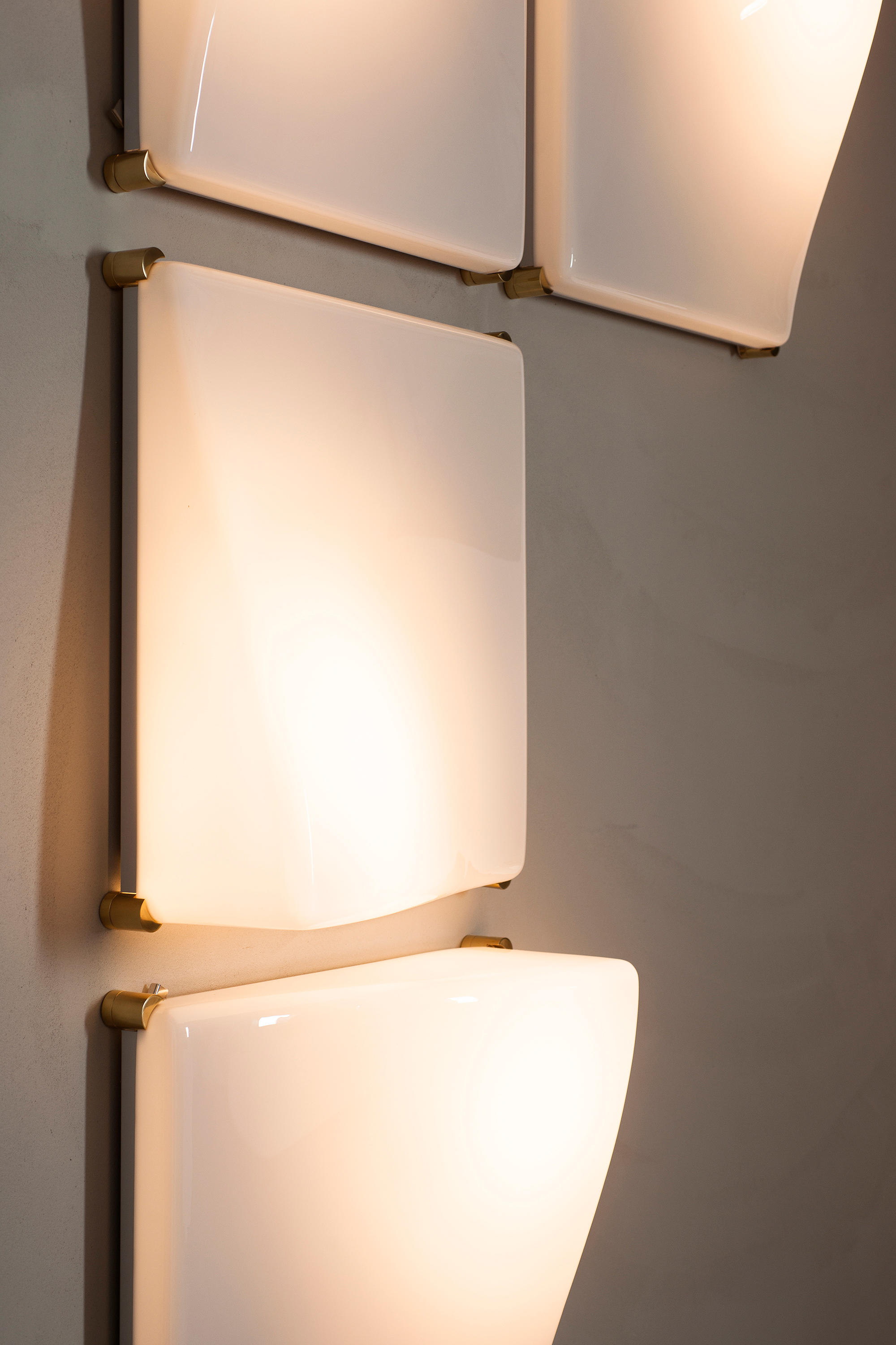 GOOGIE Wall Lamp & designer furniture | Architonic