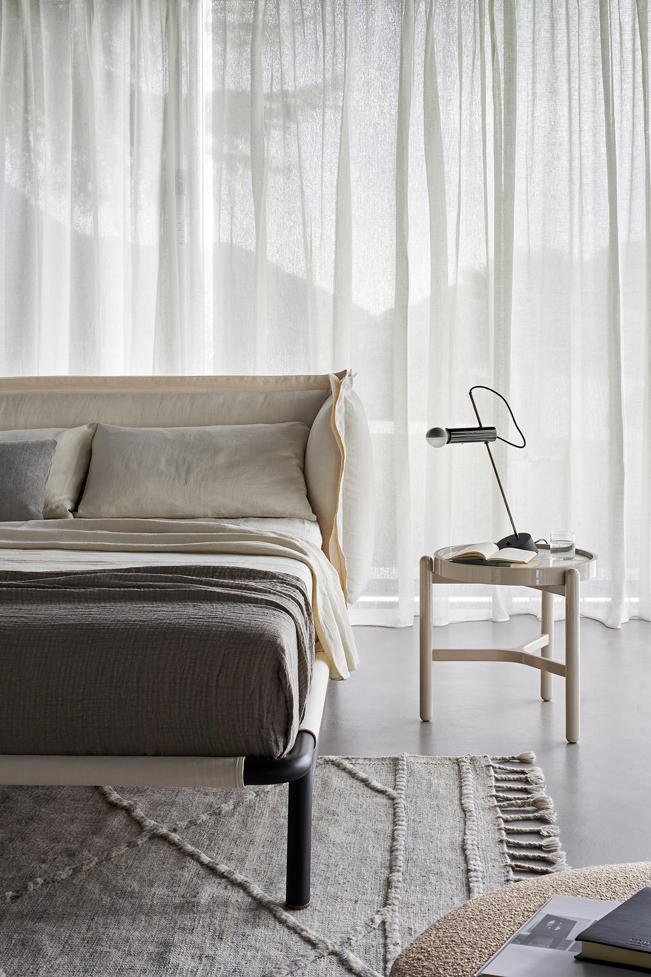 EDOARDO - Beds from Meridiani | Architonic