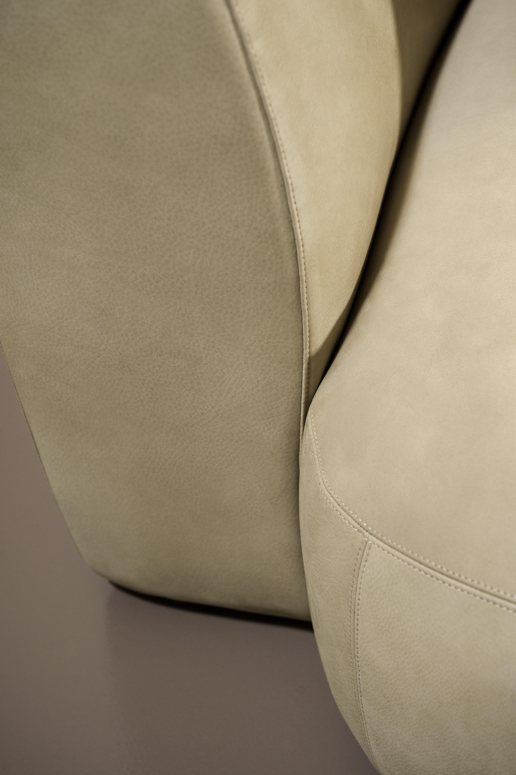 CLARA BED - Beds from Baxter | Architonic