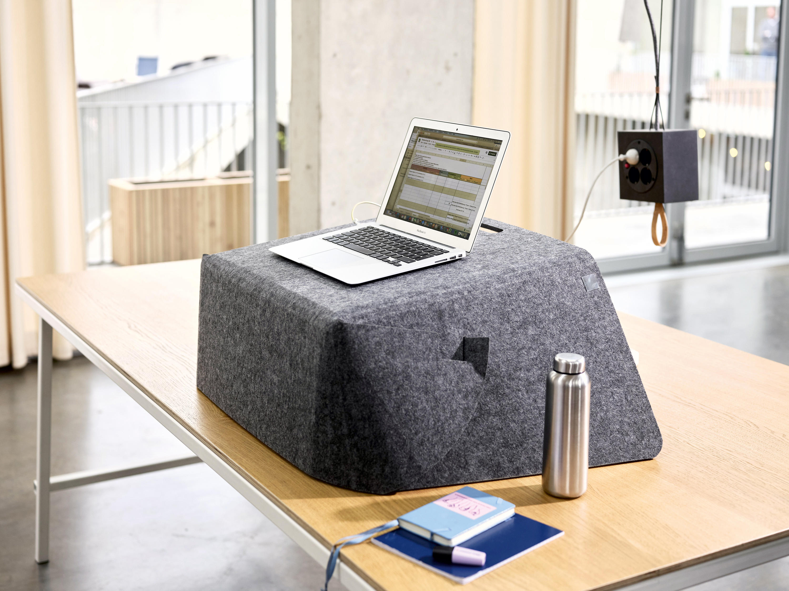 Foldup Workspace 420 & designer furniture | Architonic