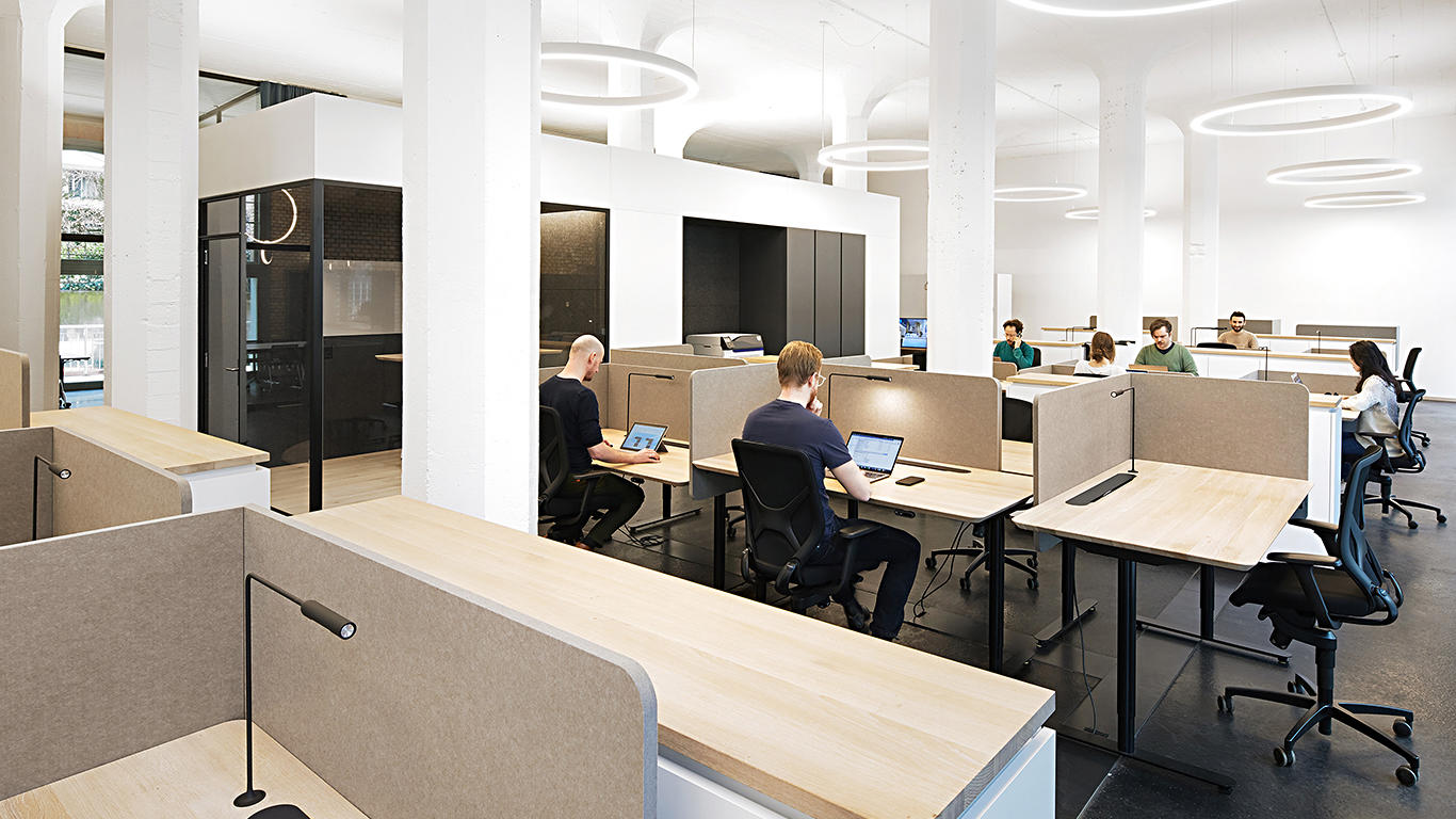 Desk Division Half Moon | Architonic