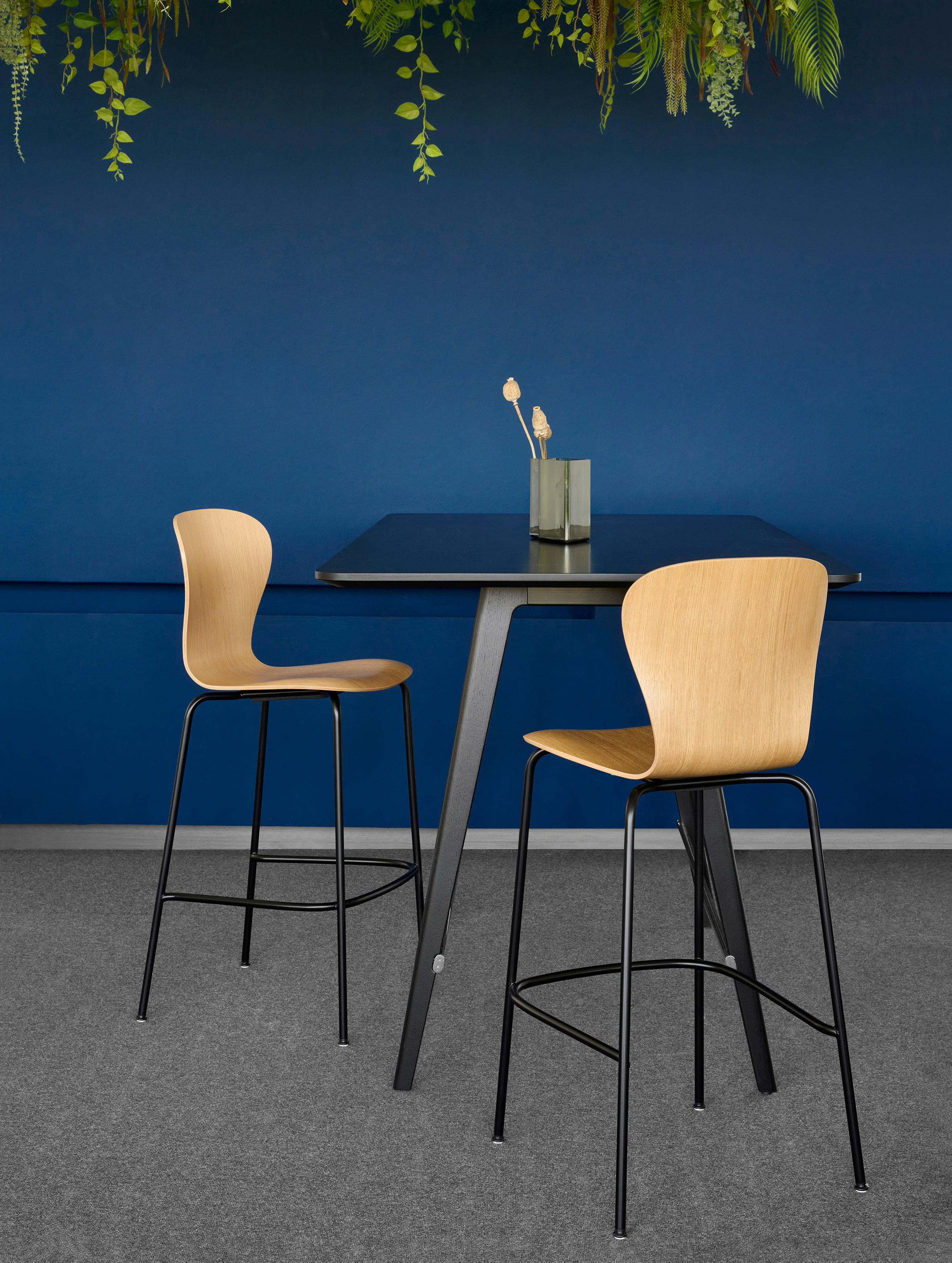 S 220 H - Bar stools from Gebrüder T 1819 | Architonic
