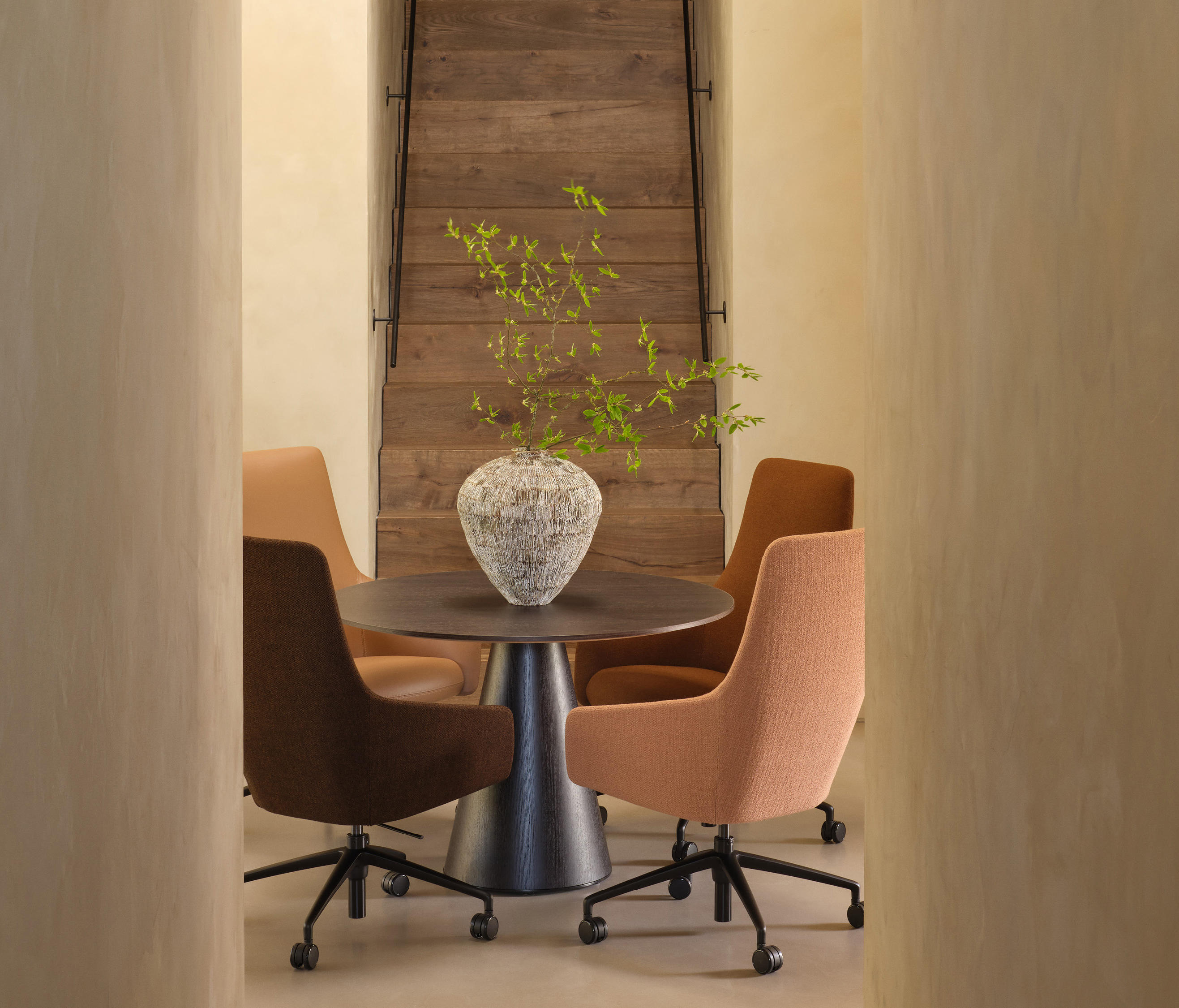 Uma Meeting Chair & designer furniture | Architonic