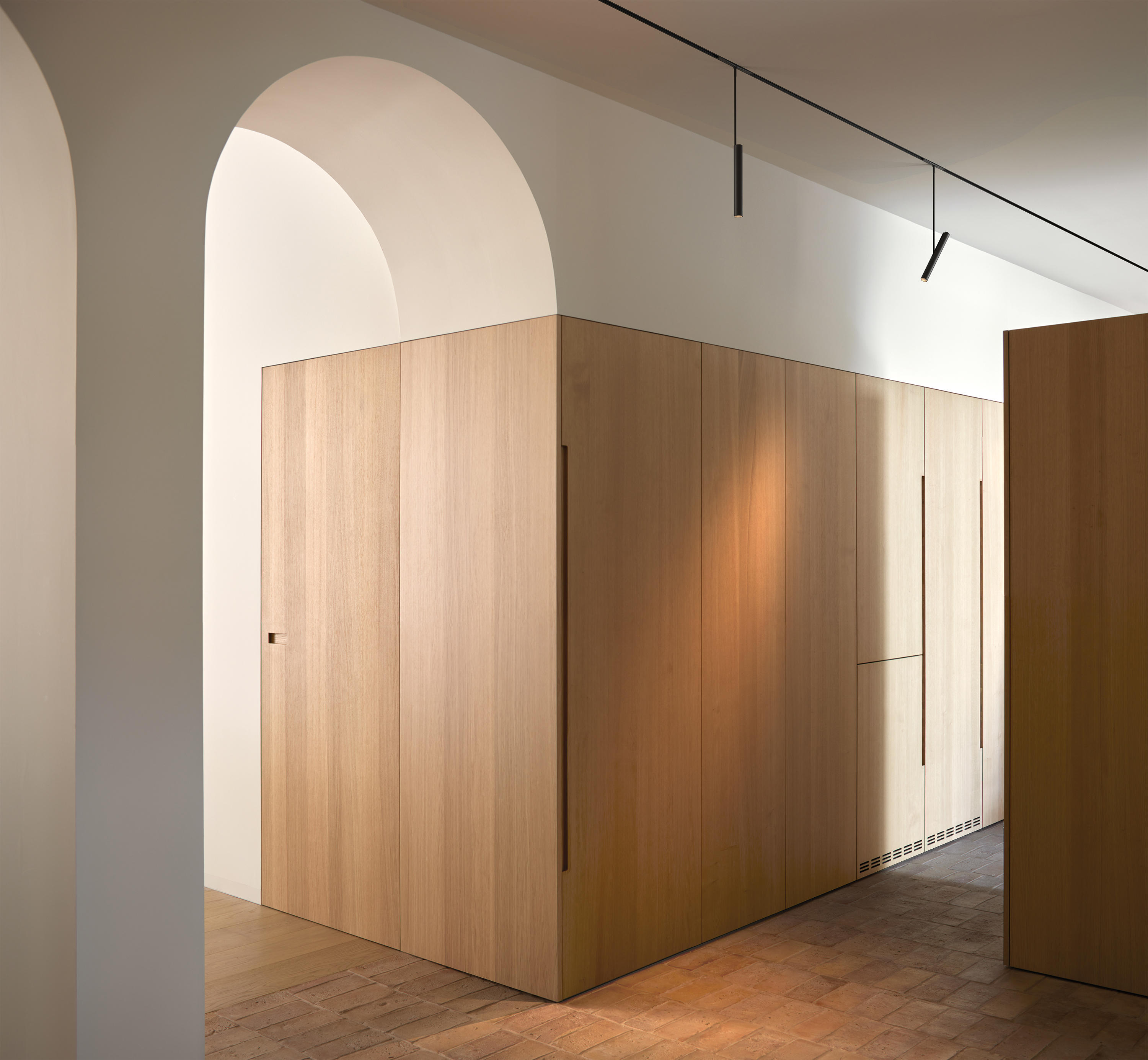 My Spot 25 Zero Track pro Short | Architonic