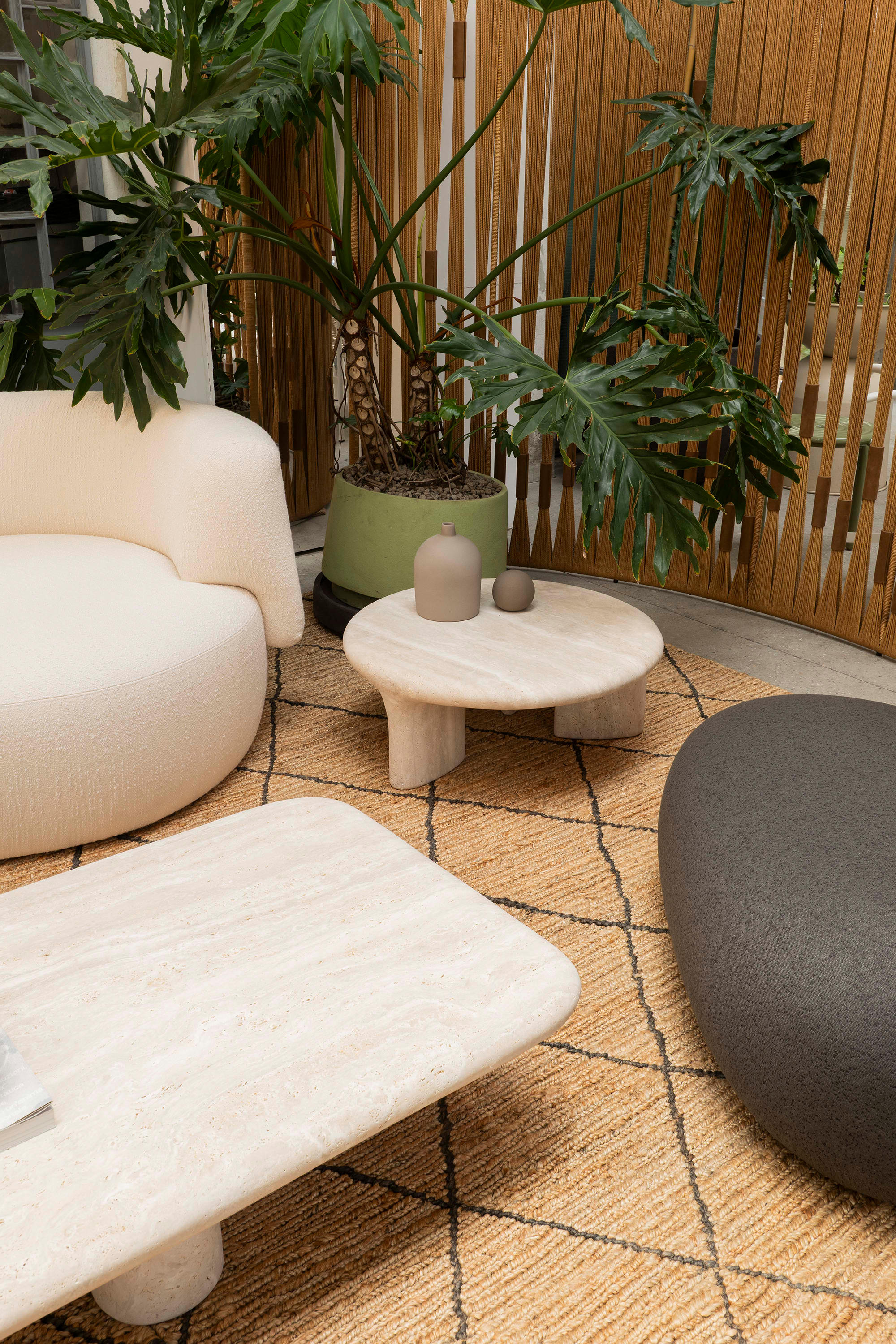 Elephant Coffee Table Small | Architonic