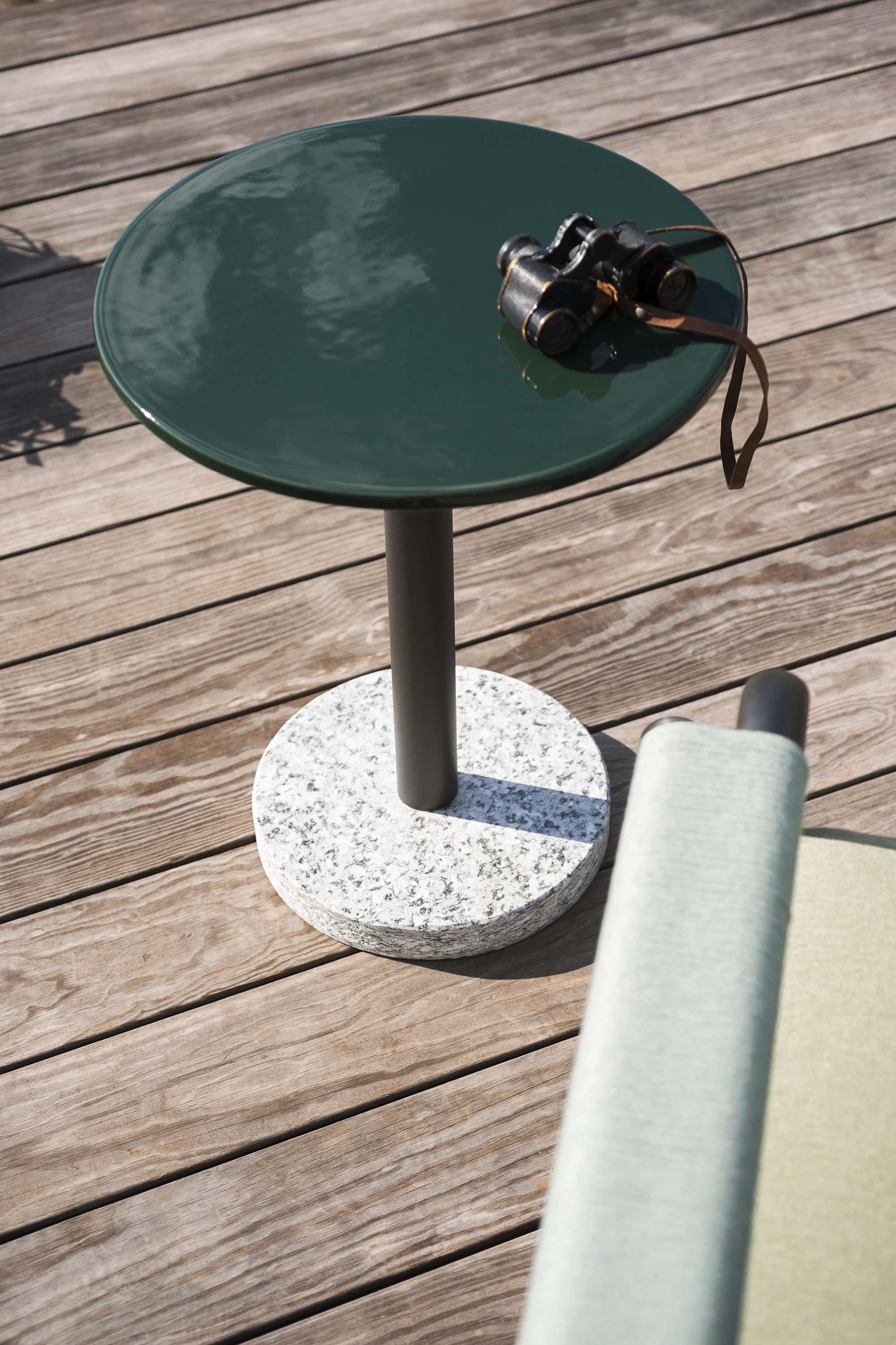 BERNARDO 368 Side Table | Architonic