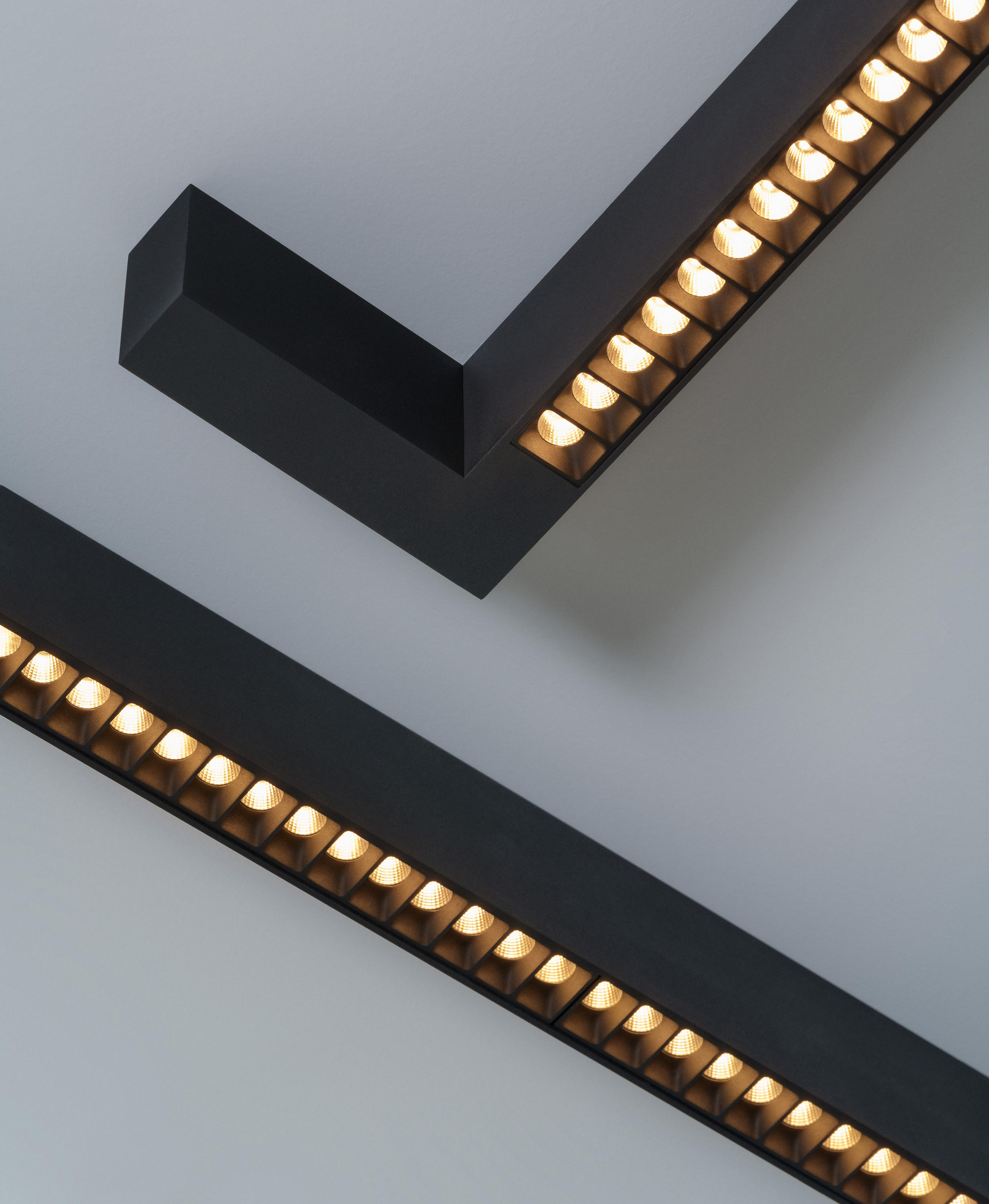 Offset 1772 Celing/Wall lamps | Architonic