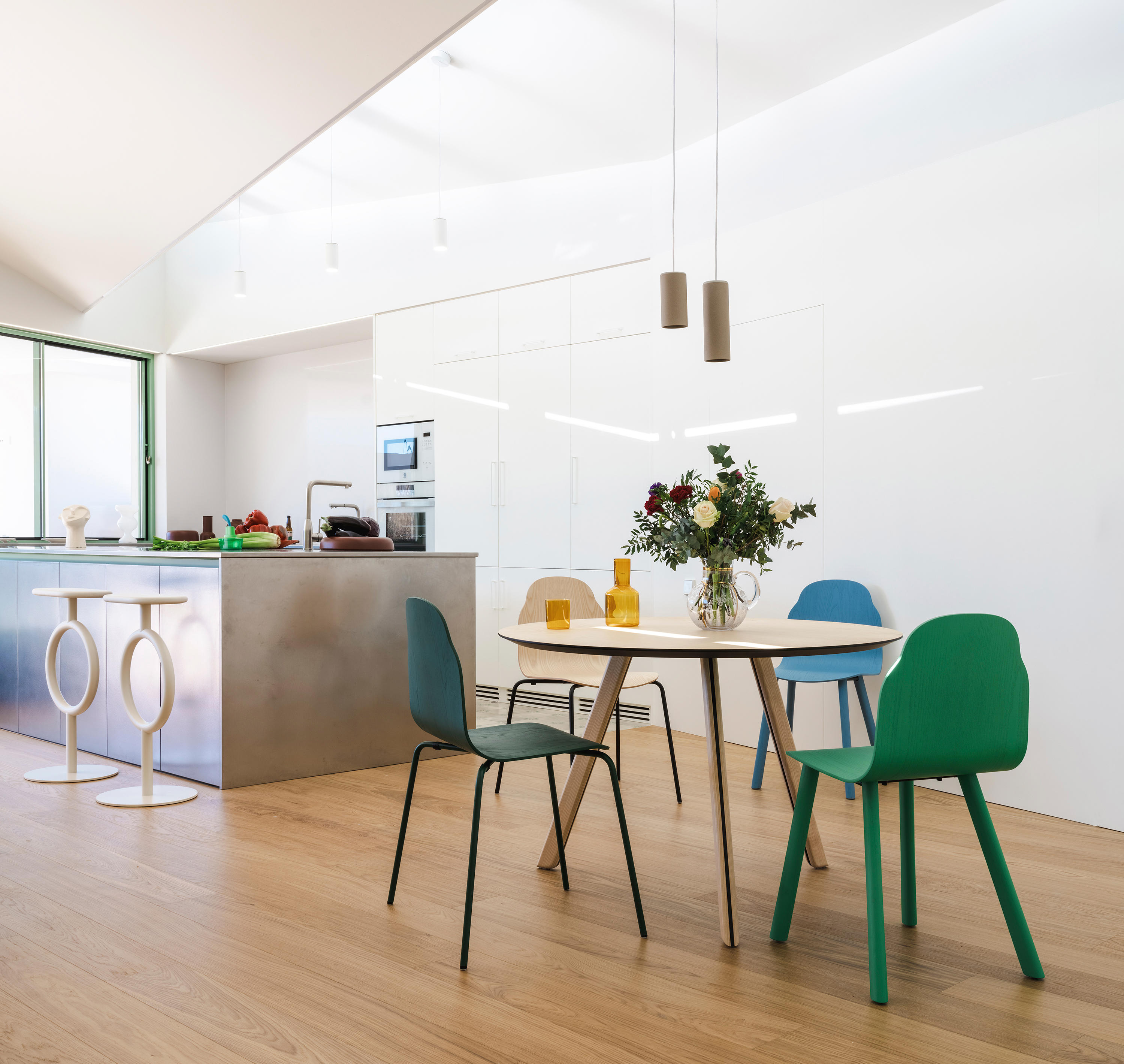 Body Chair Base with wheels | Architonic