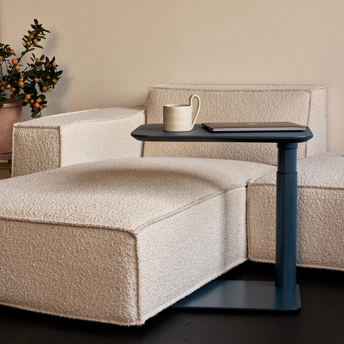 Float Micro - Garnet Burgundy | Architonic