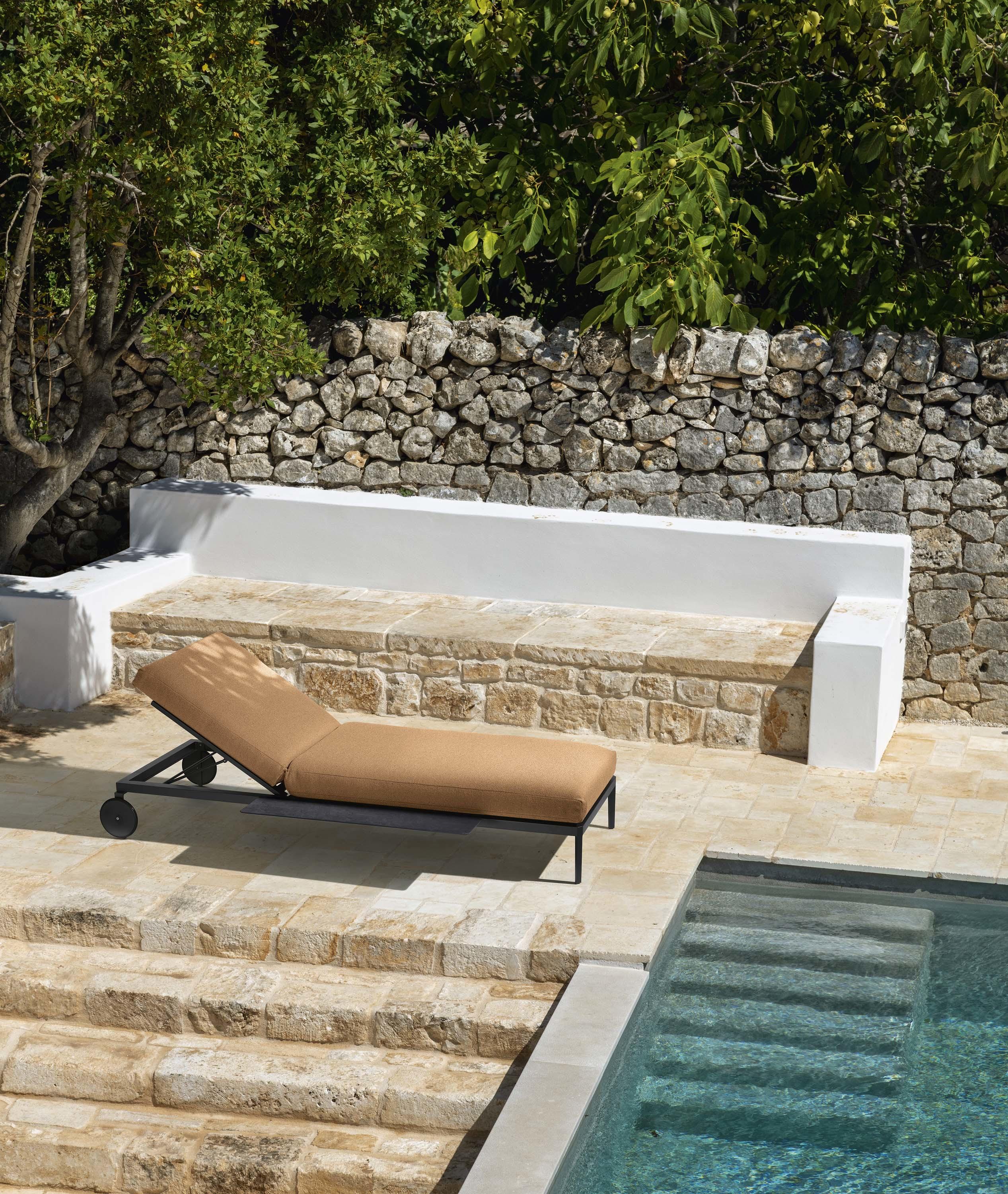 Leaf | Extending Dining Table 160/215X95 | Architonic