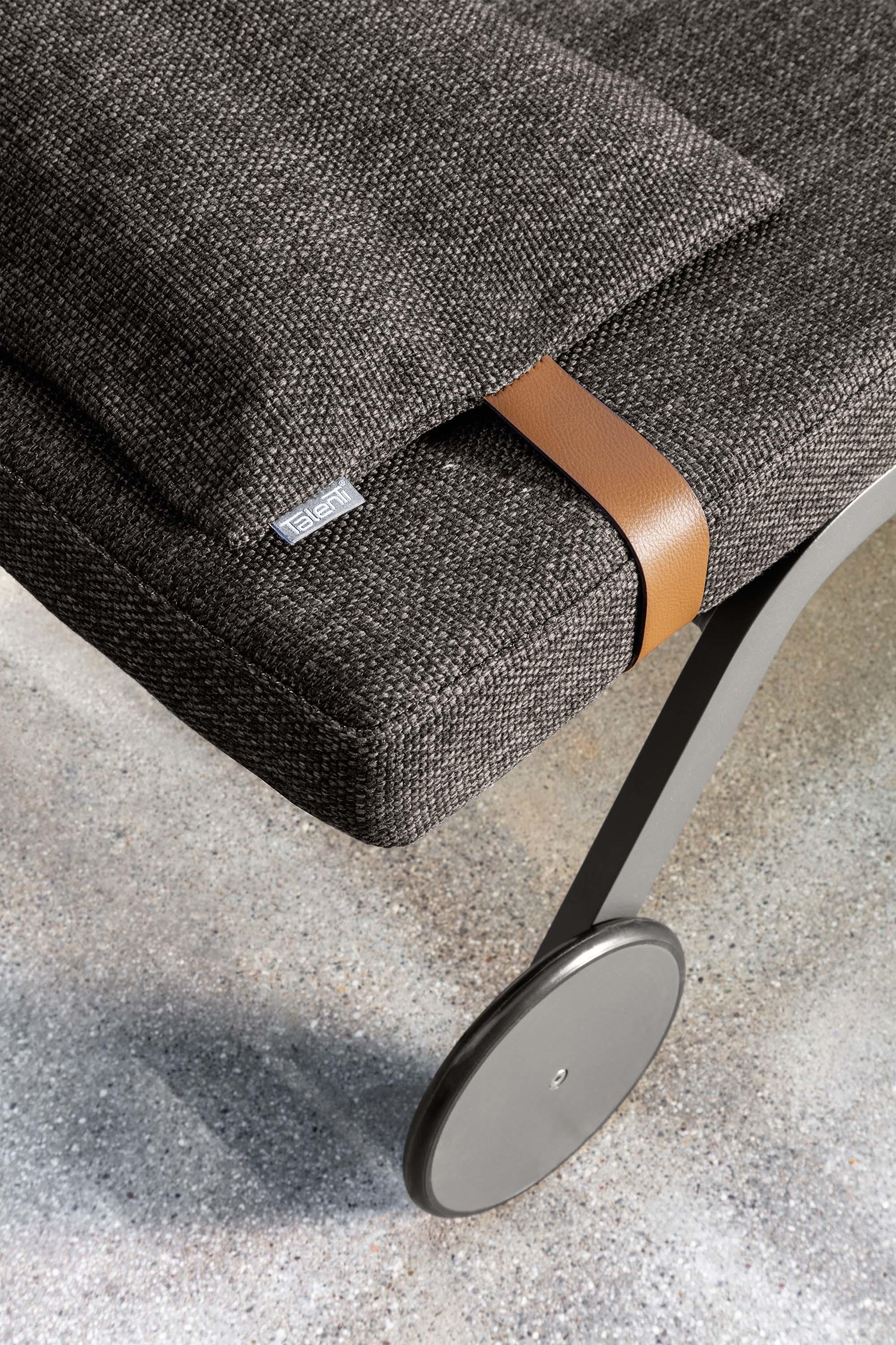 Riviera | Coffee Table 70X70 | Architonic
