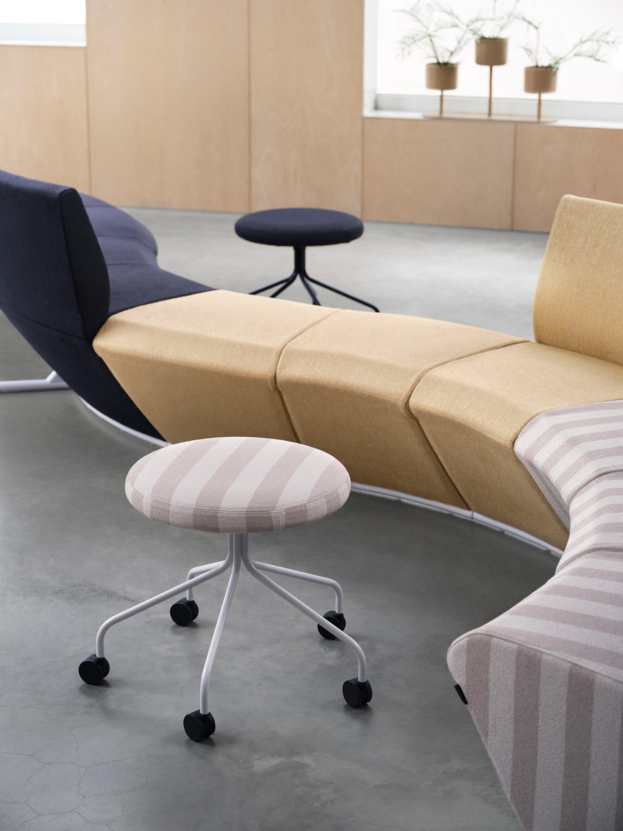 ROLL S-098 - Stools from Skandiform | Architonic