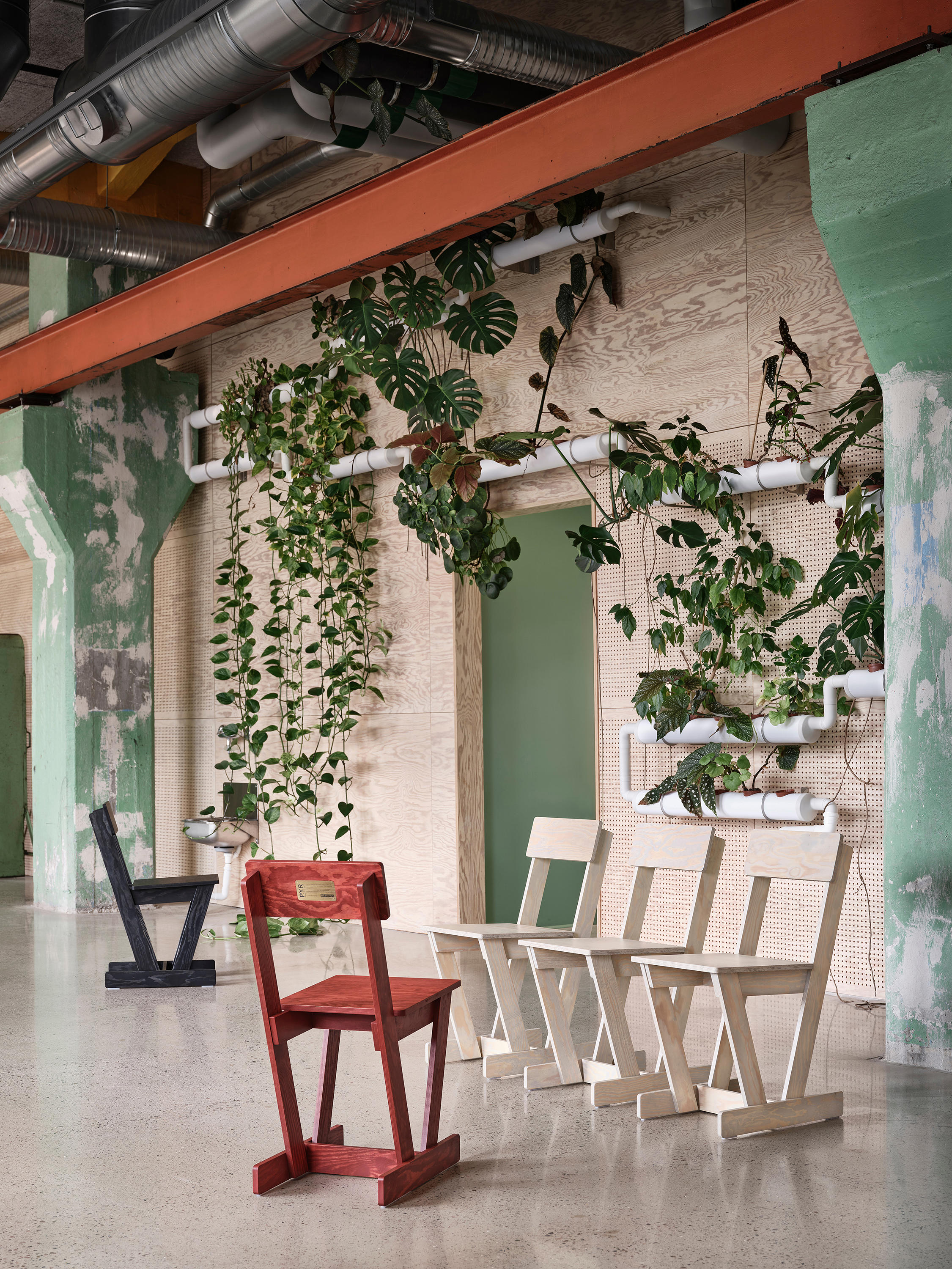 P.Y.R - Sillas de Blå Station | Architonic