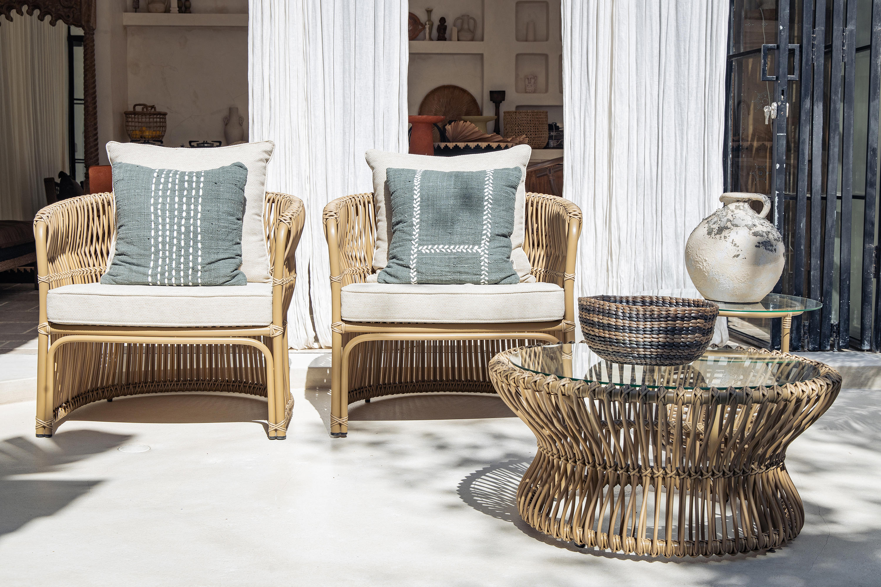 Capriccio Coffe Table | Architonic