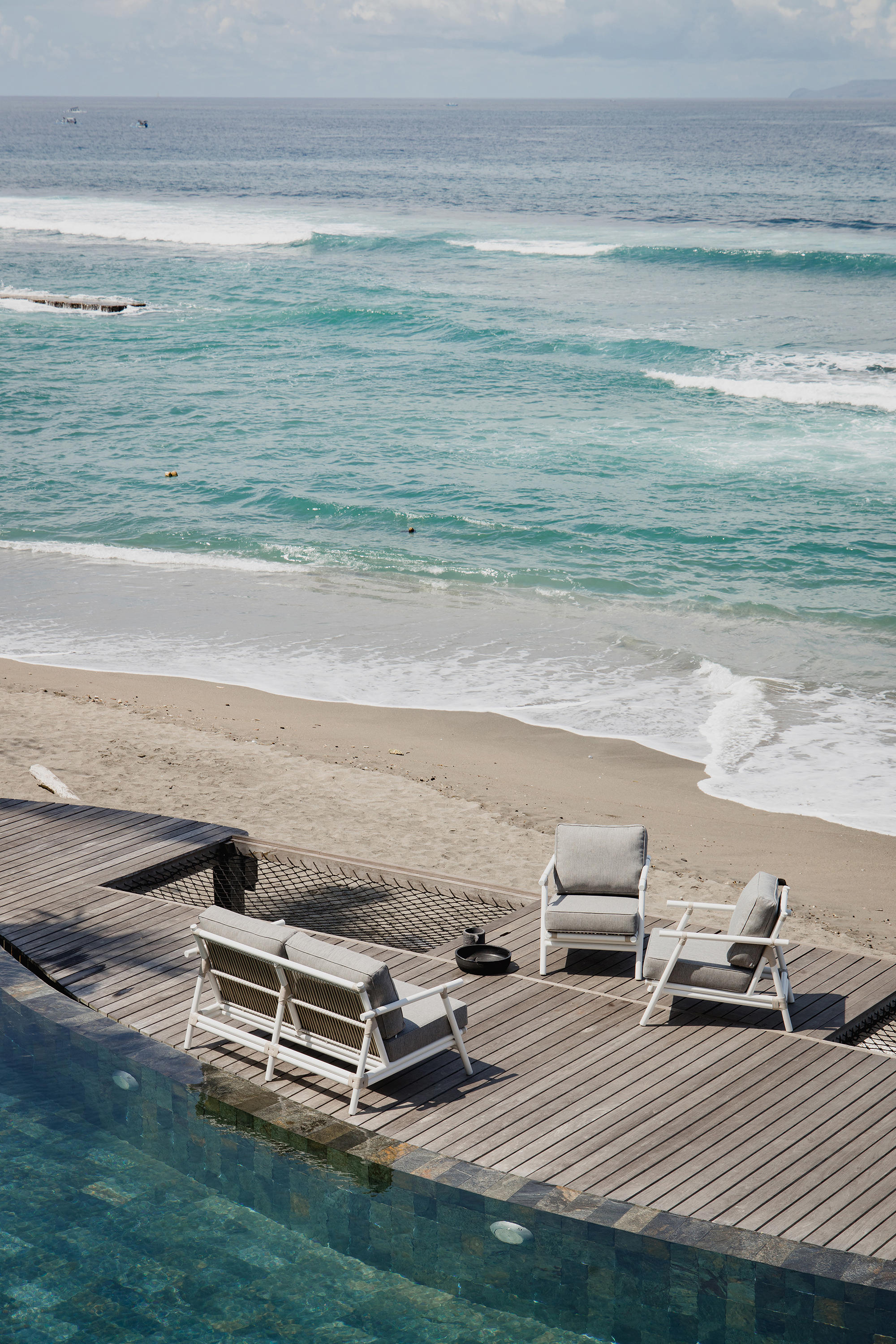 Lombok Lounge Chair & designer furniture | Architonic