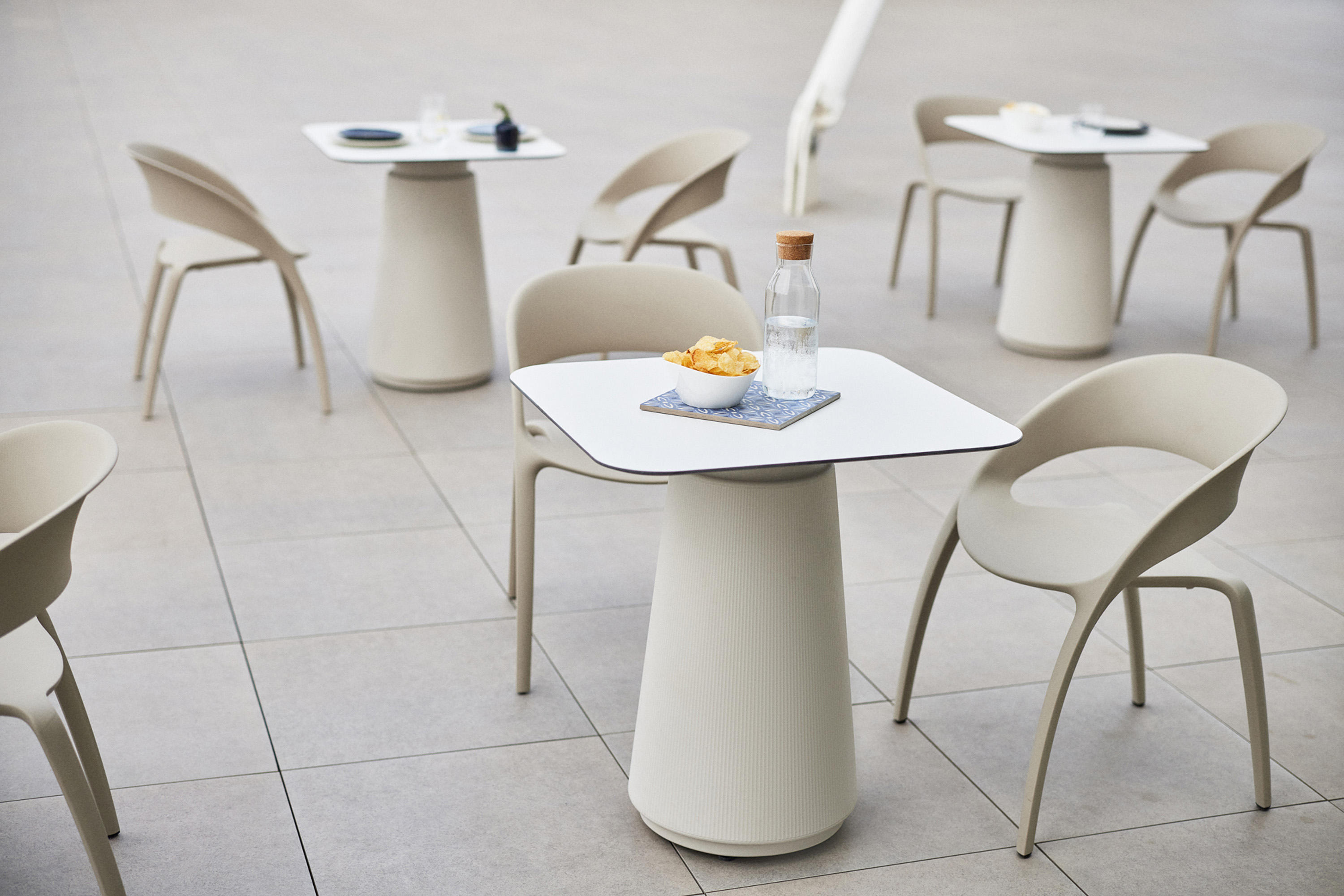 BEE - Sillas de actiu | Architonic