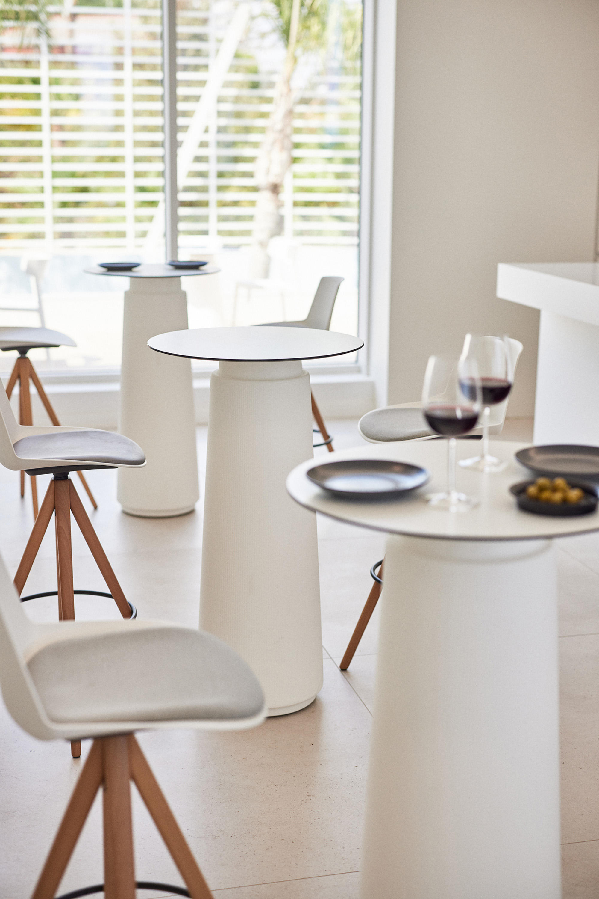 DORIK - Side tables from actiu | Architonic