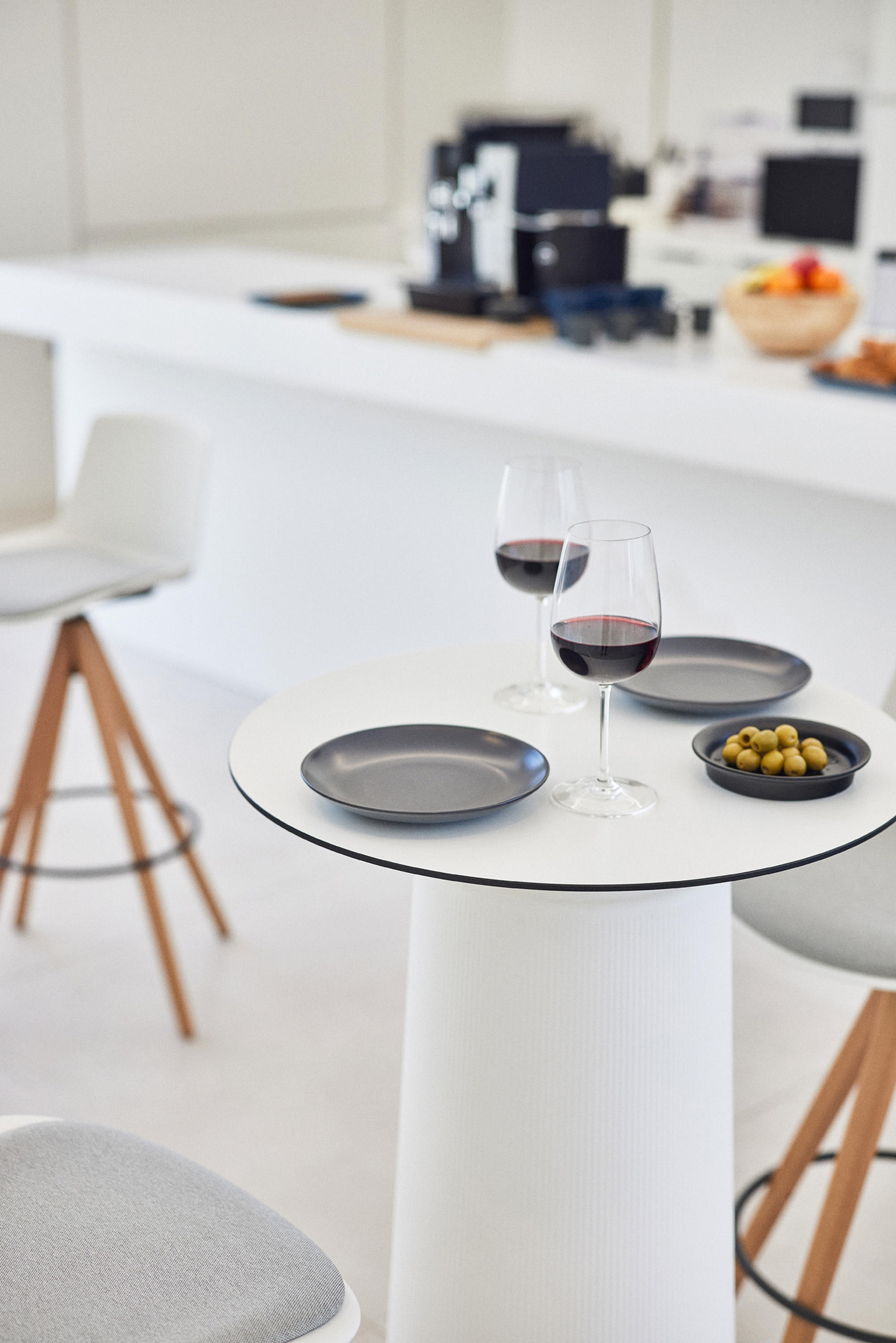 DORIK - Side tables from actiu | Architonic
