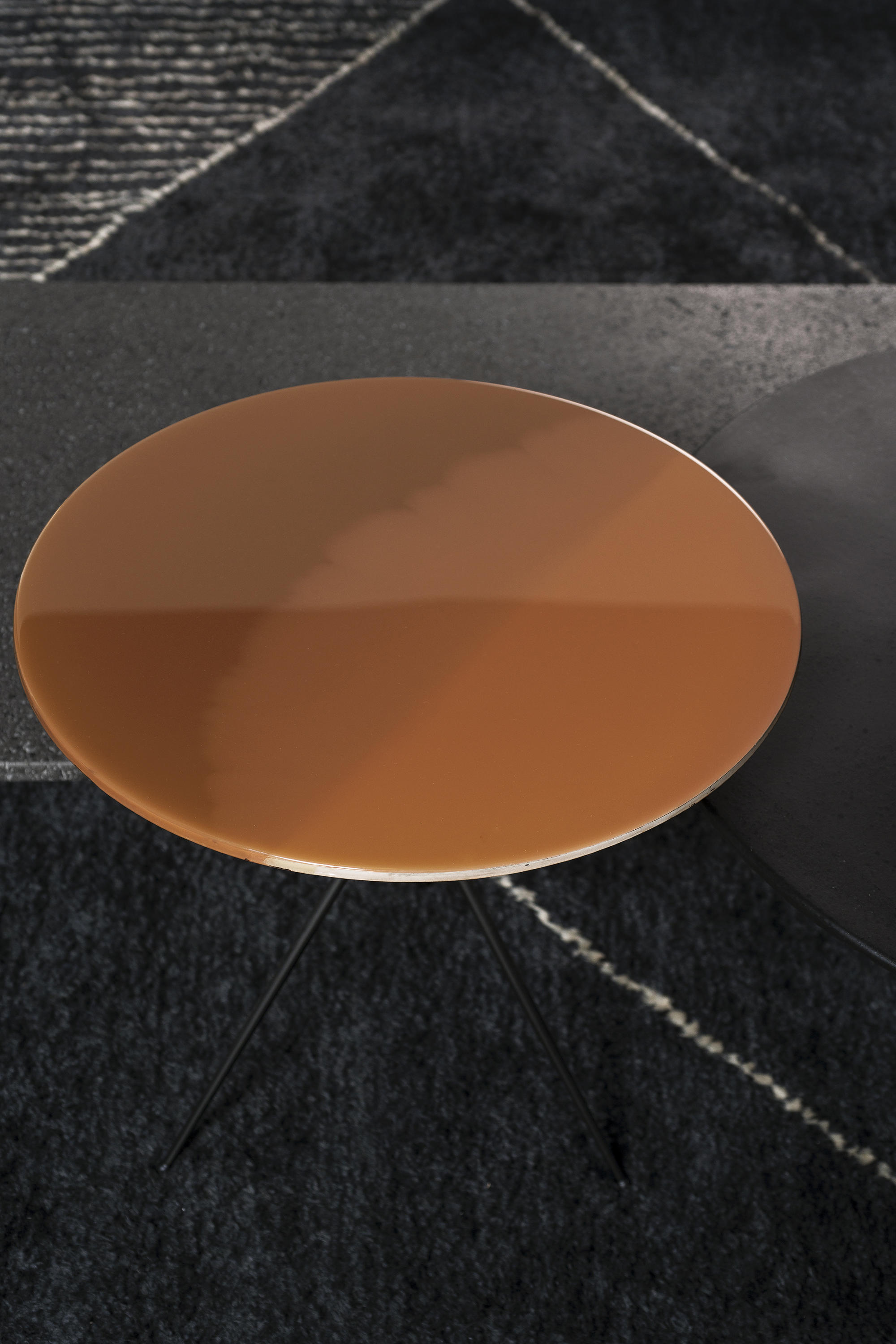 LIQUID Small table & designer furniture | Architonic