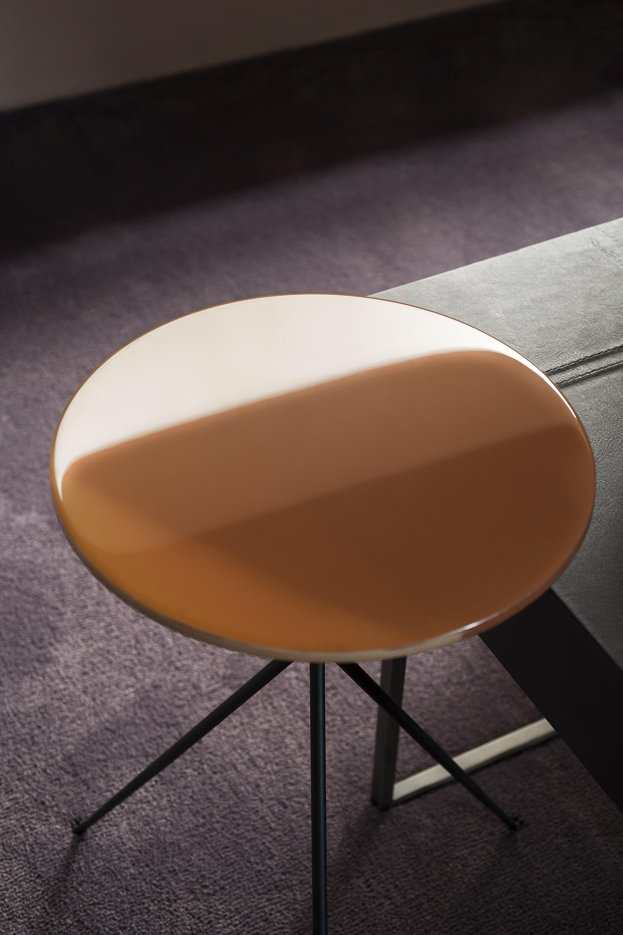 LIQUID Small table & designer furniture | Architonic