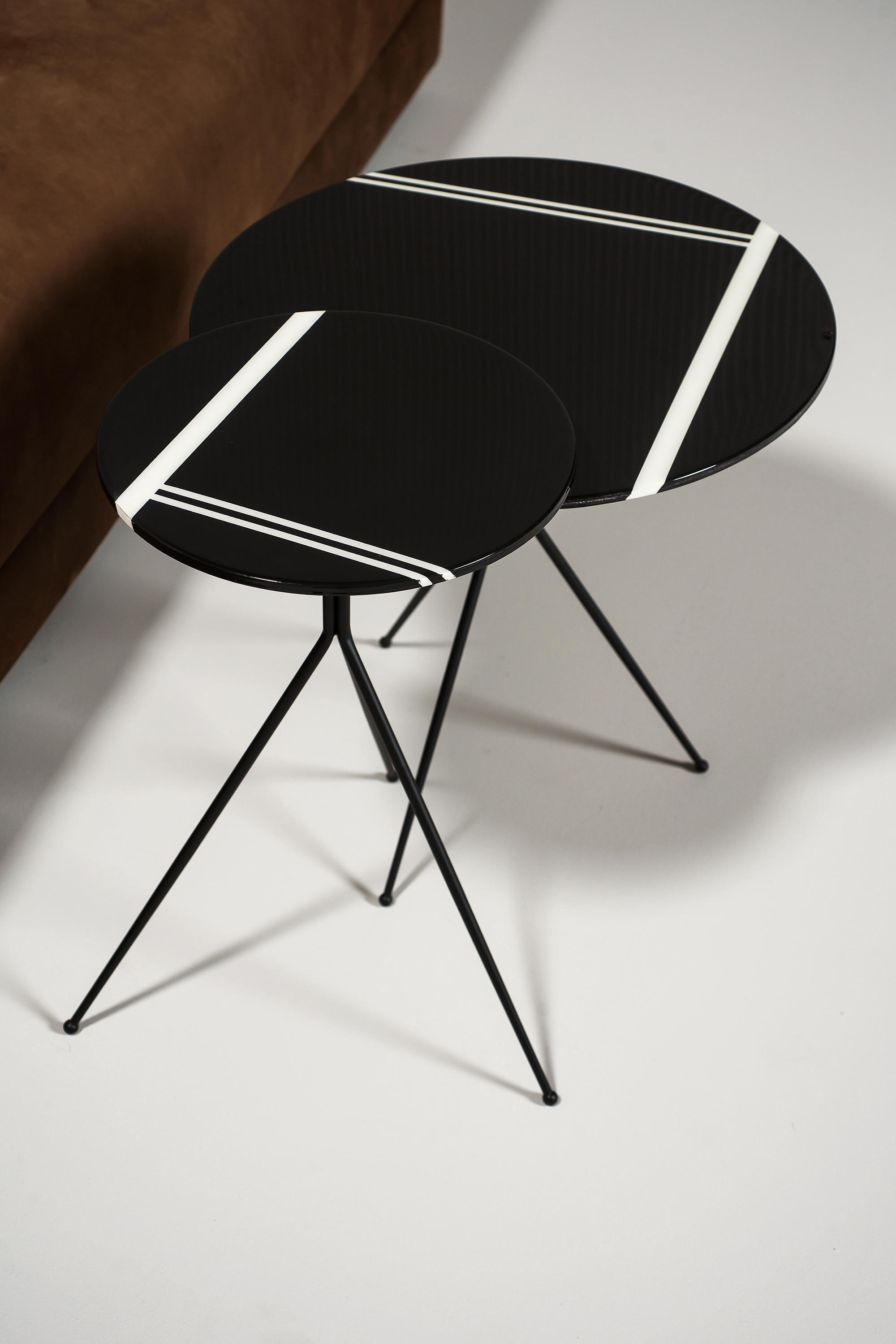 LIQUID Small table & designer furniture | Architonic