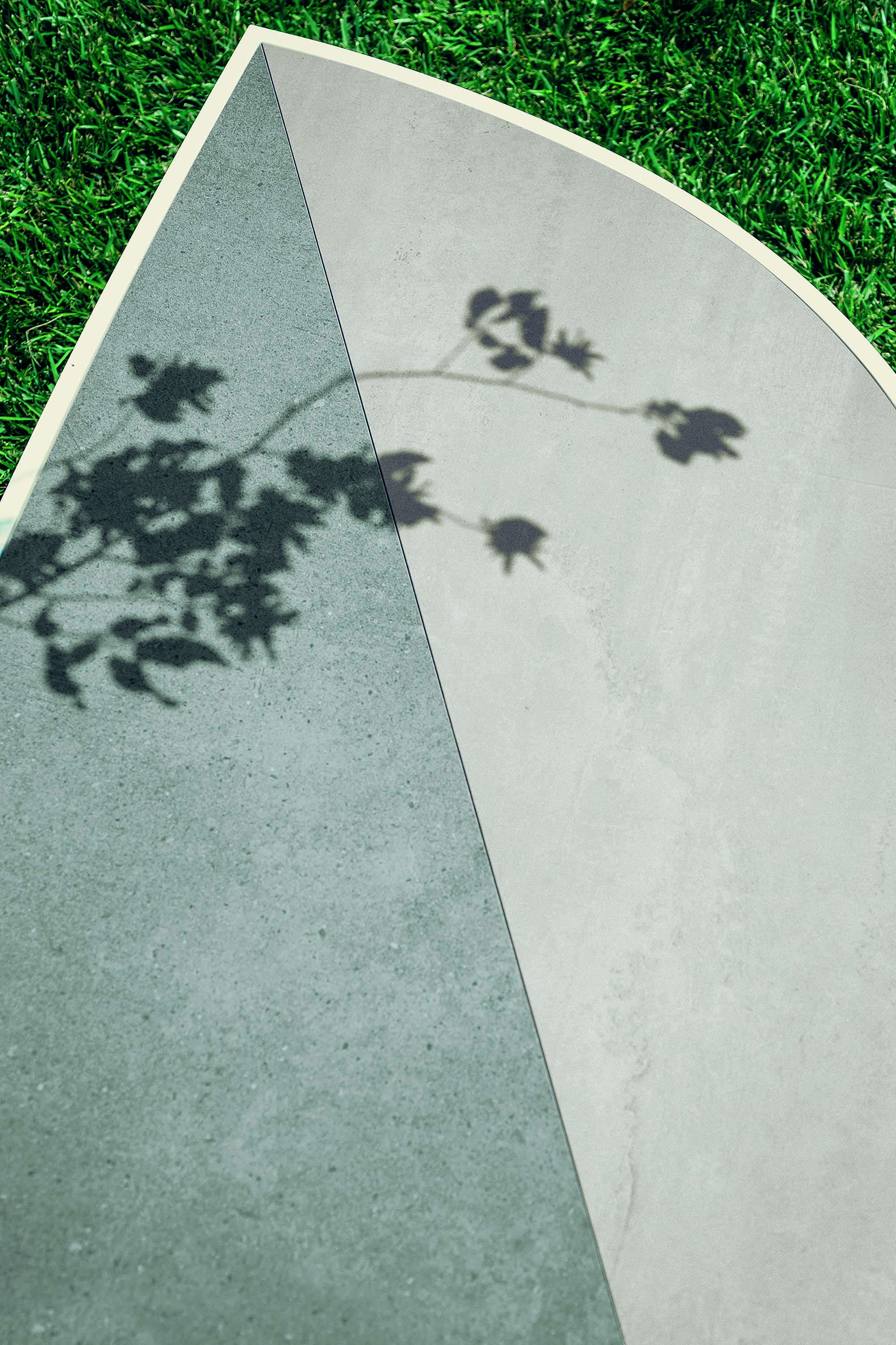 LEAF Coffee Table | Smoke | Architonic