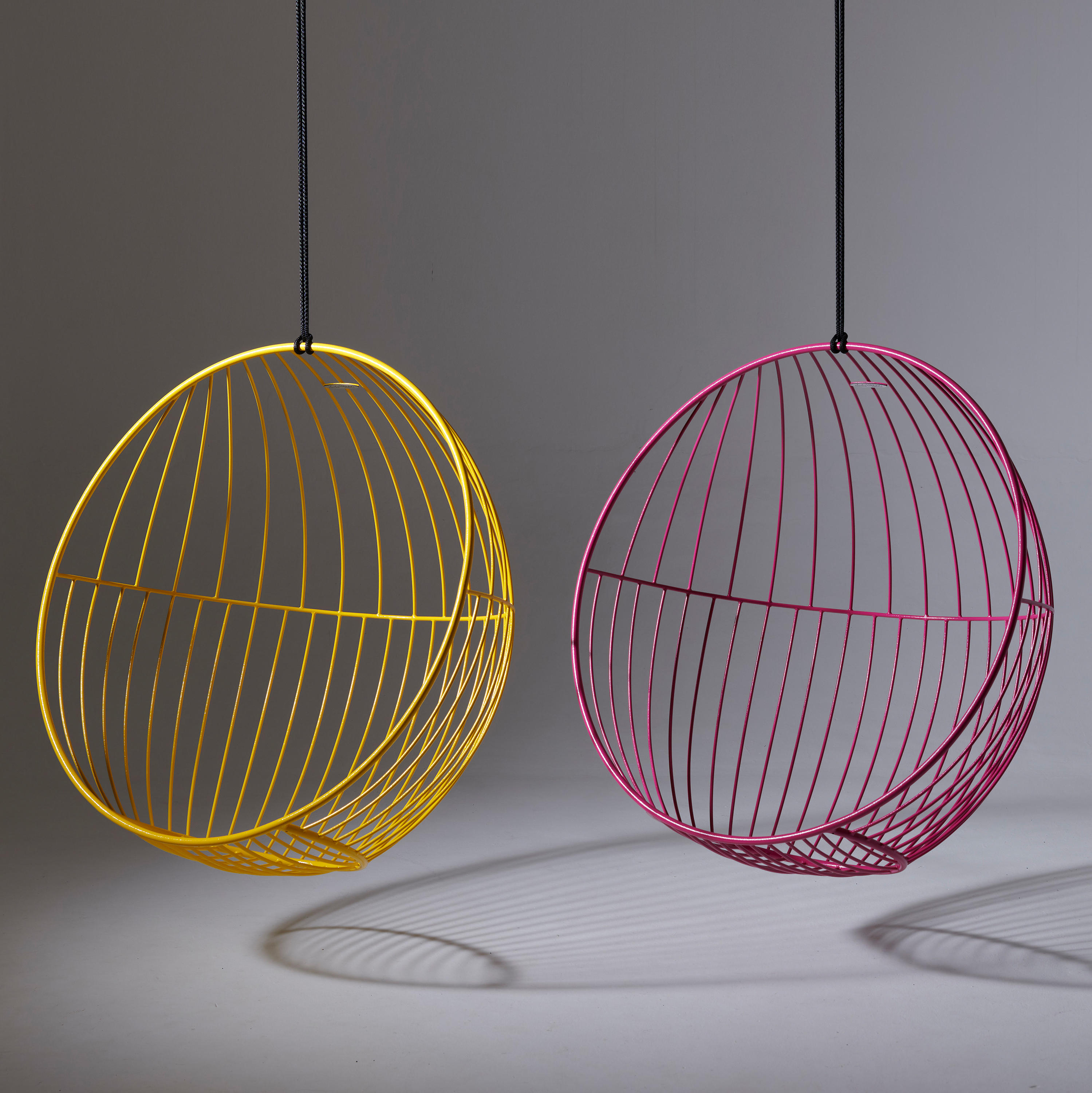 Bubble Hanging Chair Swing Seat - Star Pattern (White) | Architonic