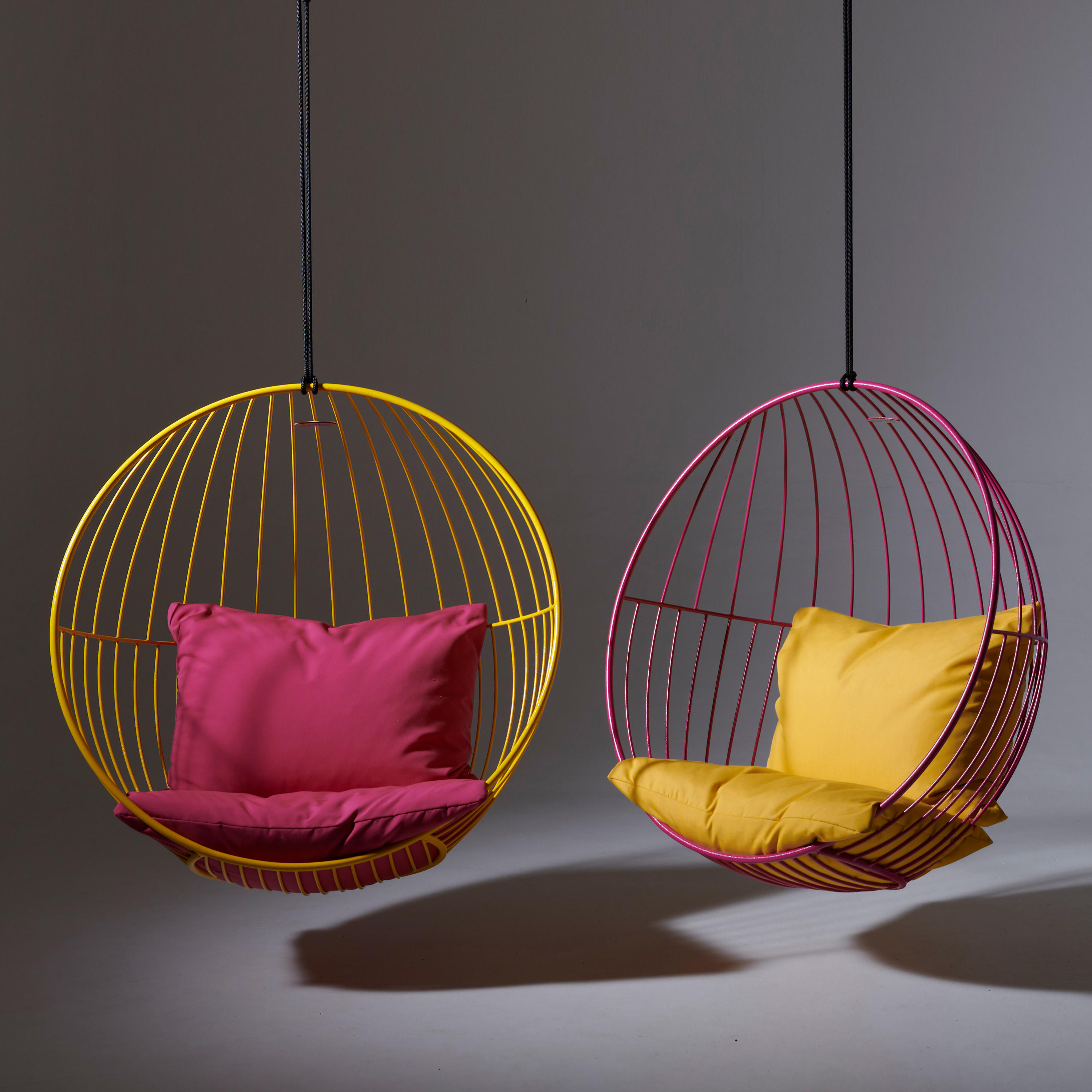 Bubble Hanging Chair Swing Seat - Star Pattern (White) | Architonic
