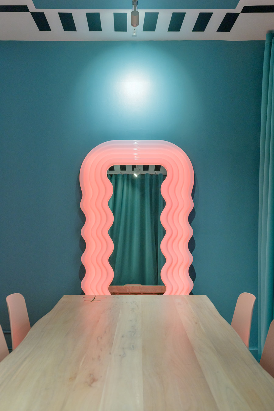 Soho Office by Olbos Studio | Office facilities