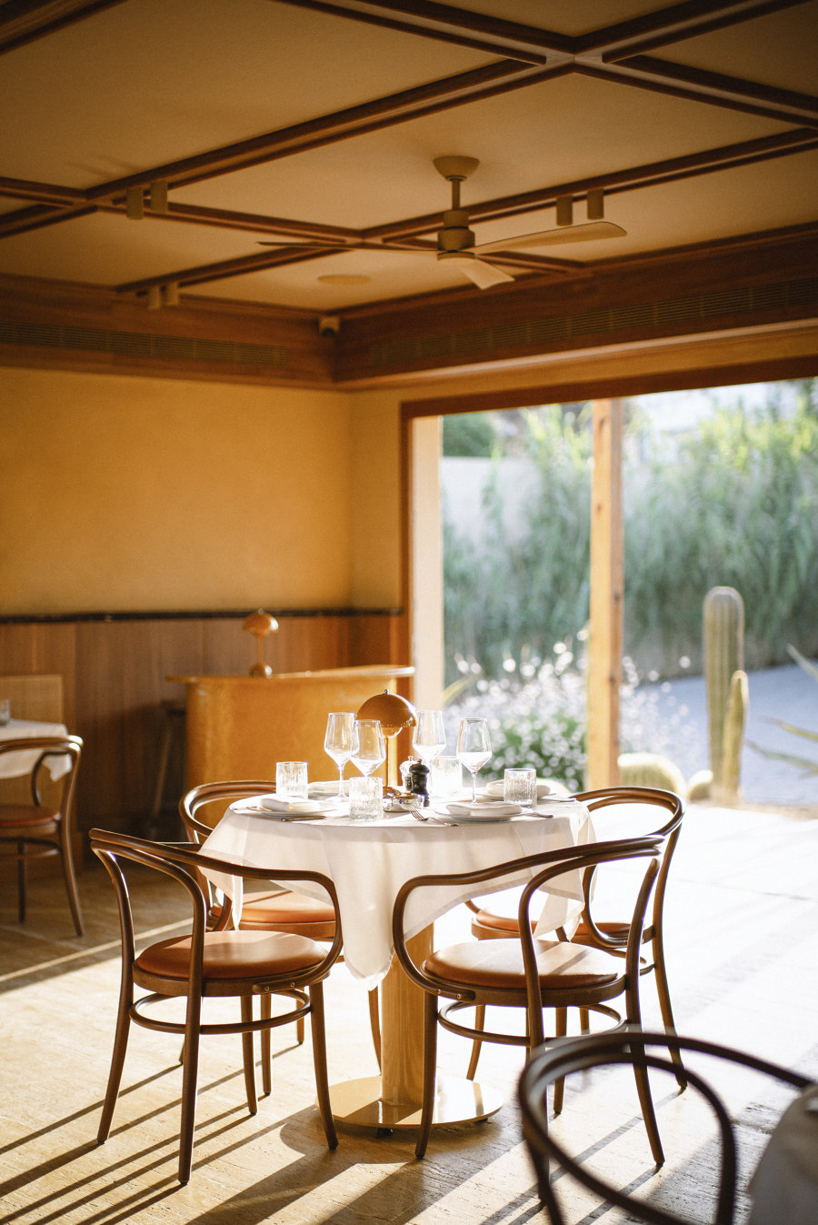 Butler’s Table by Carl Gerges Architects | Restaurants