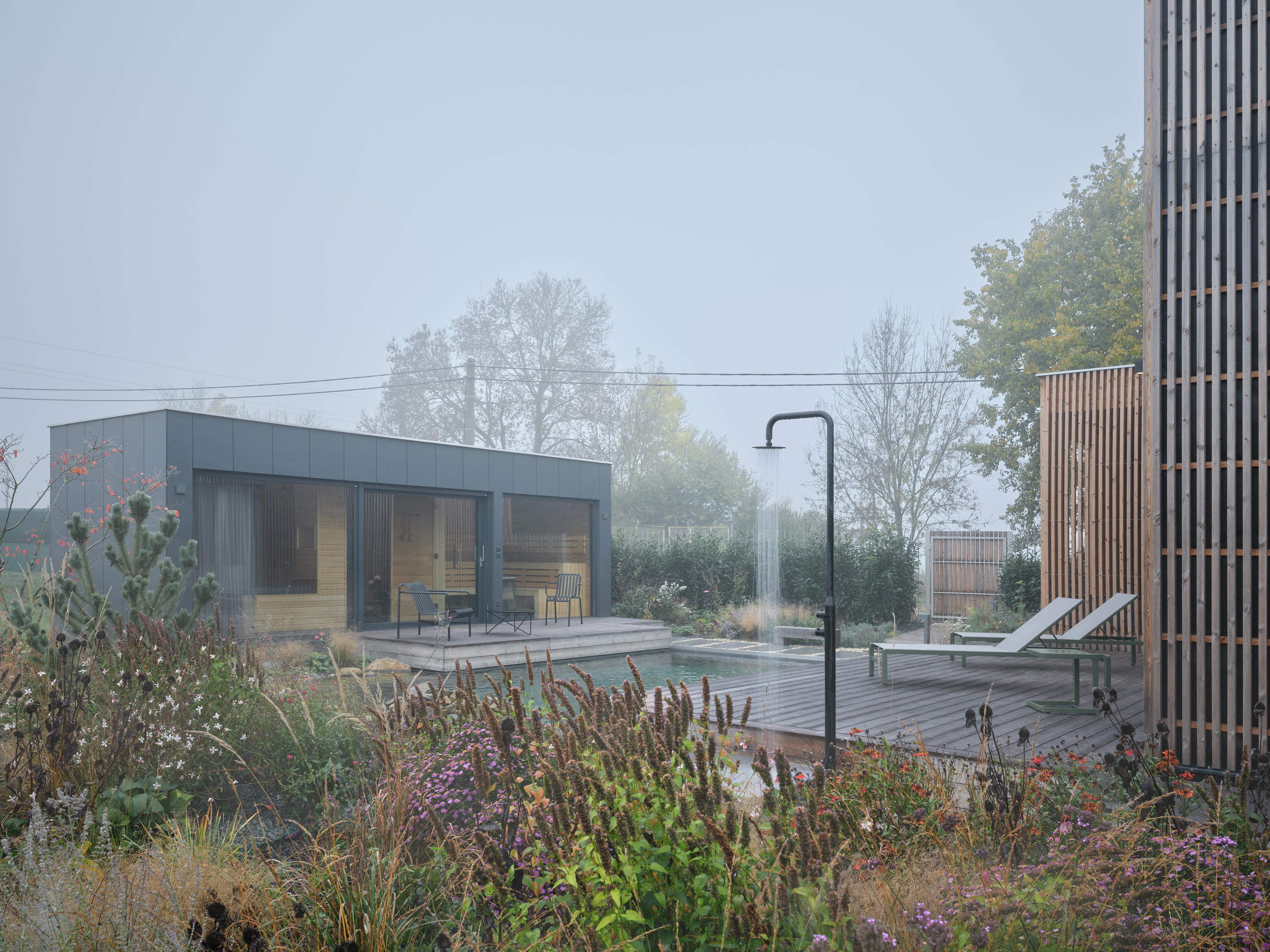 Family and Company Headquarters Eko modular by Eko modular | Detached ...