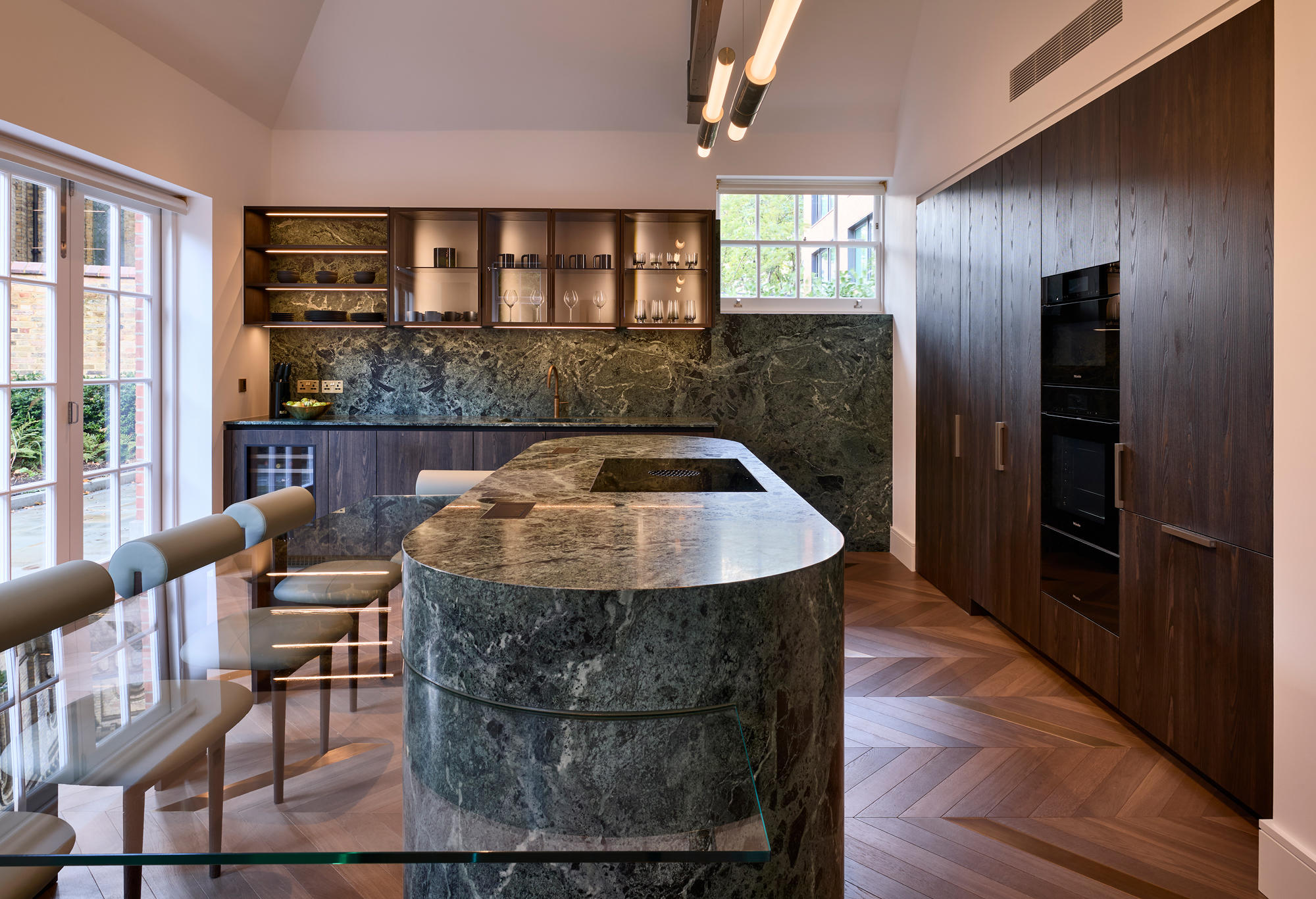Sloane Building conversion, in Chelsea, London by Poggenpohl | Bar ...