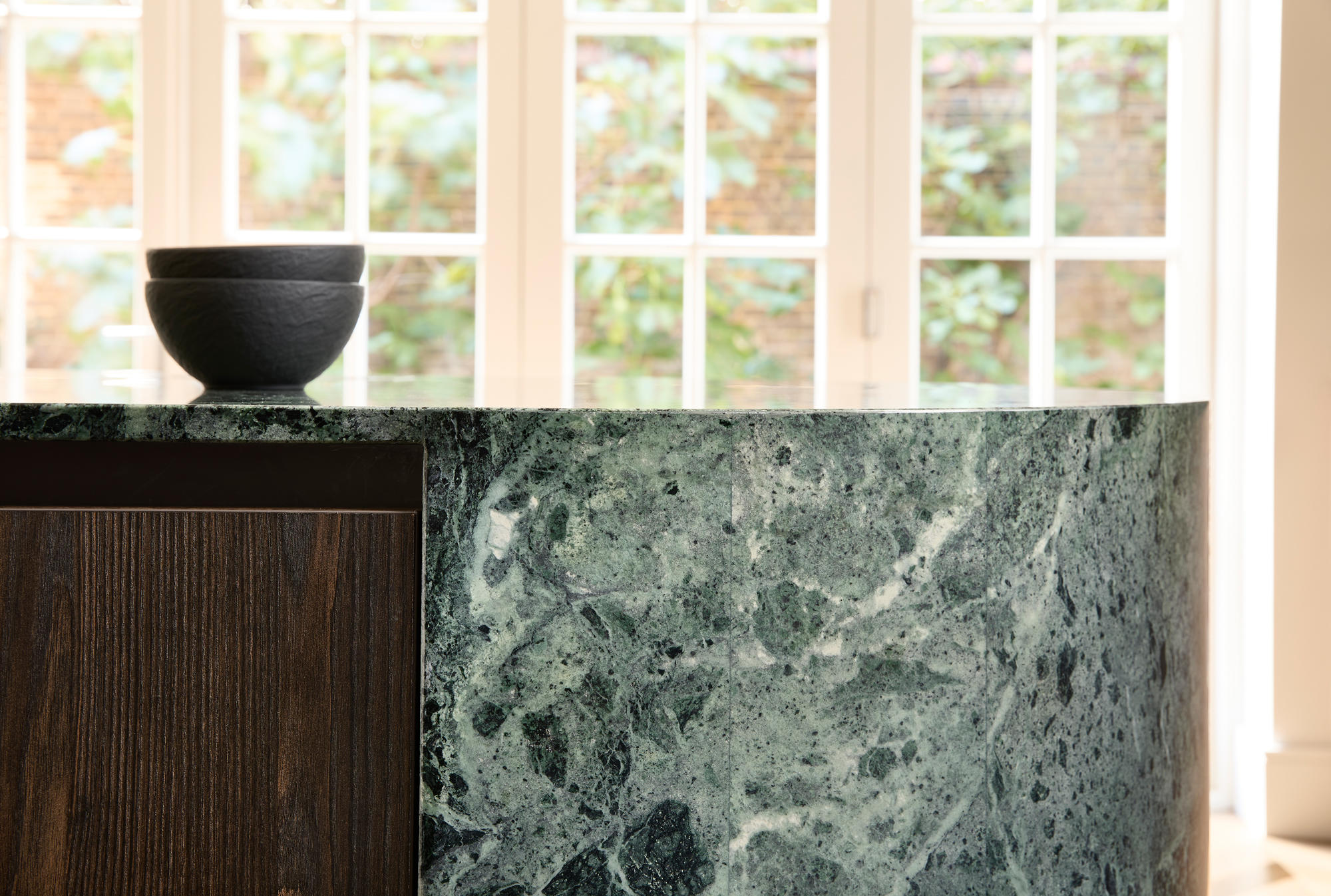 Sloane Building conversion, in Chelsea, London by Poggenpohl | Bar ...
