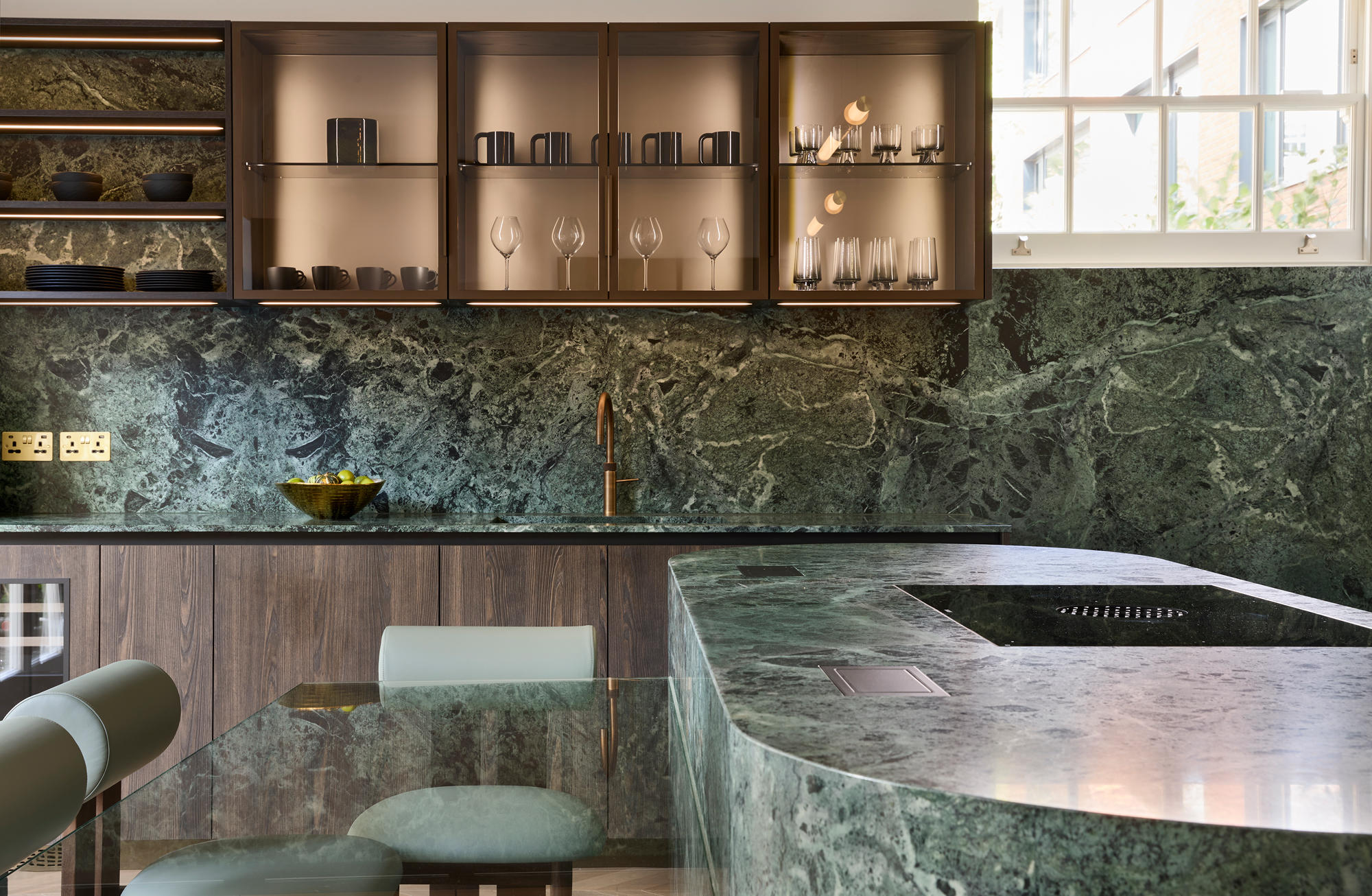 Sloane Building conversion, in Chelsea, London by Poggenpohl | Bar ...