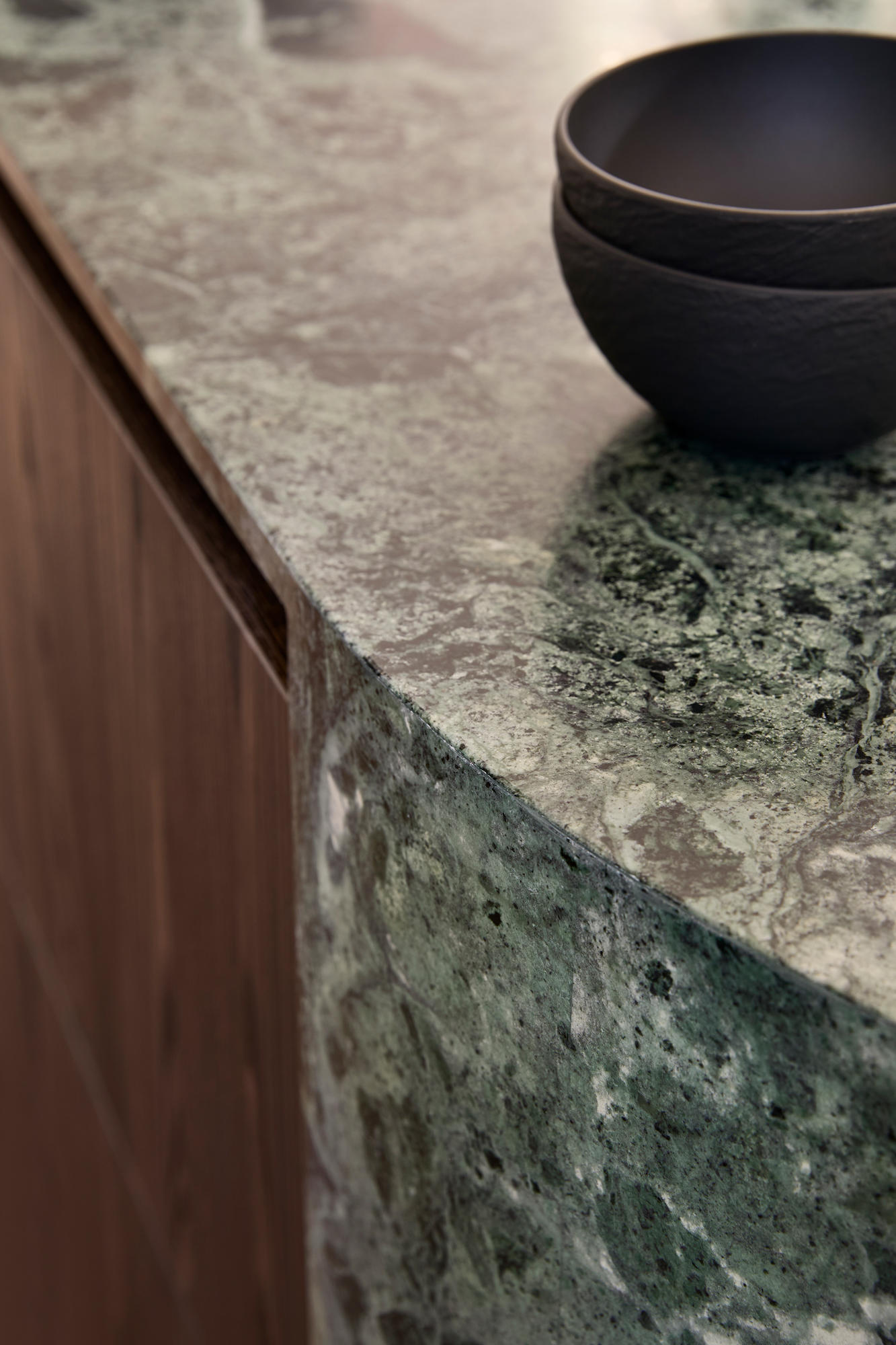 Sloane Building conversion, in Chelsea, London by Poggenpohl | Bar ...