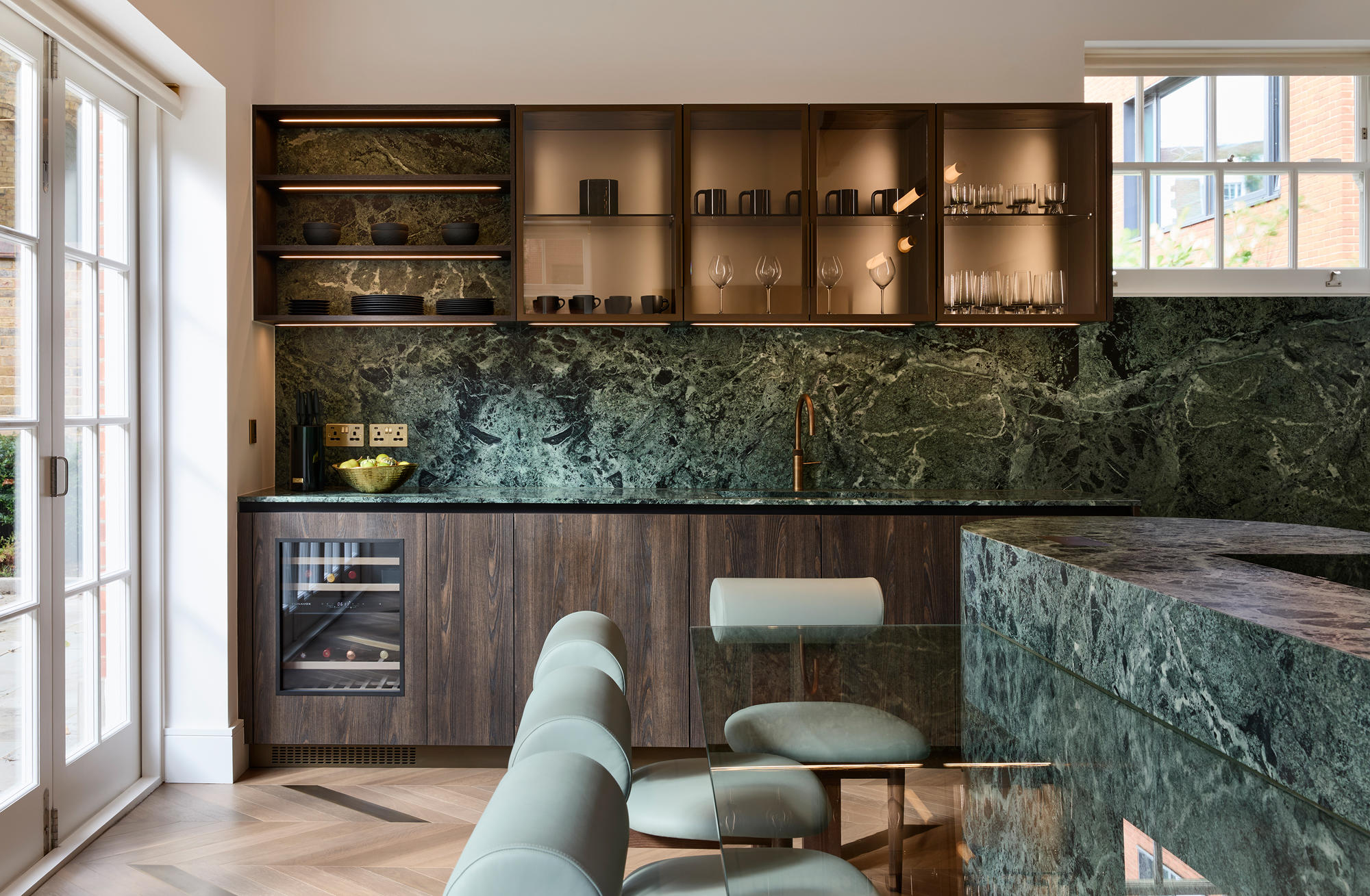 Sloane Building conversion, in Chelsea, London by Poggenpohl | Bar ...