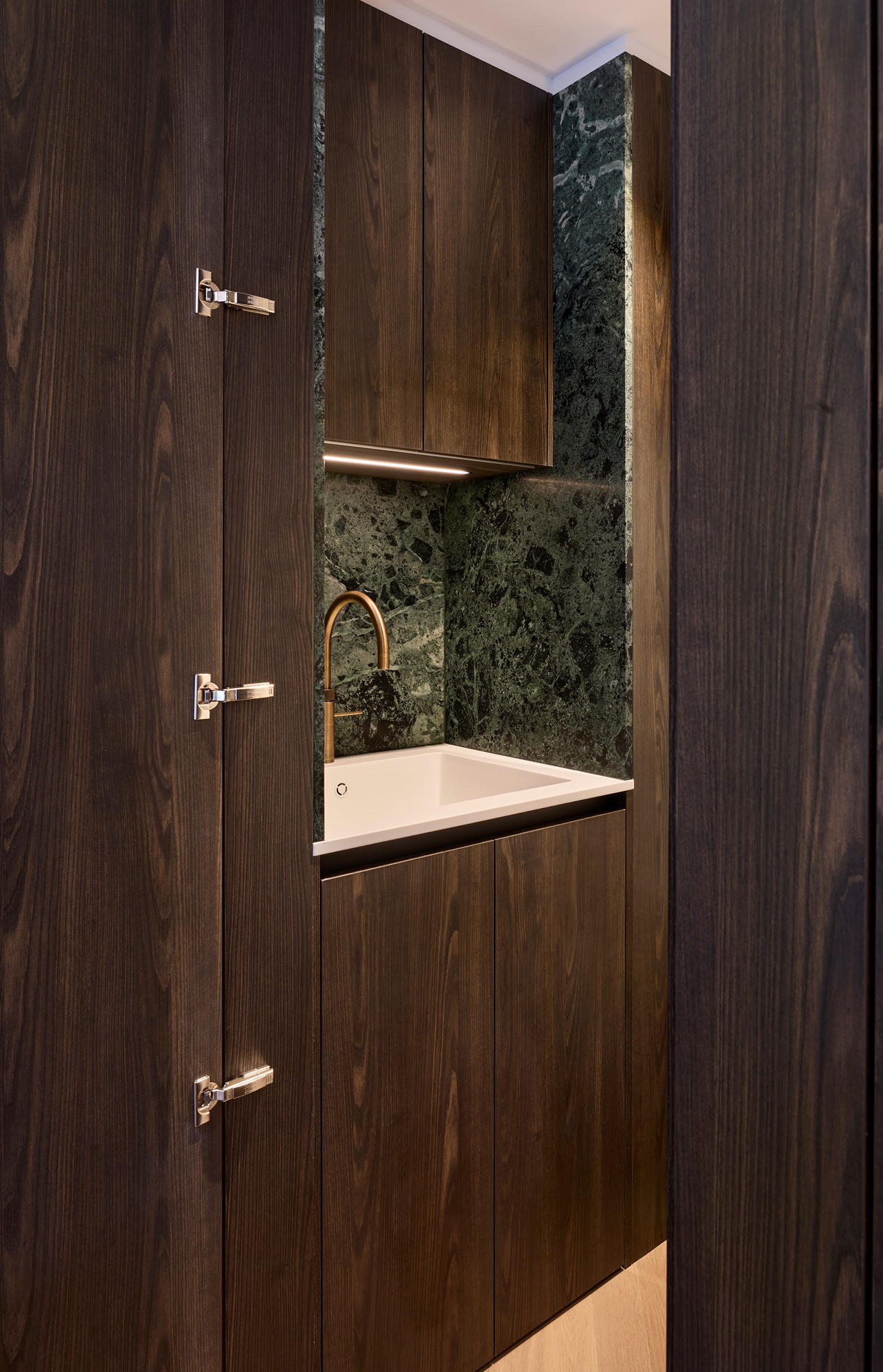 Sloane Building conversion, in Chelsea, London by Poggenpohl | Bar ...