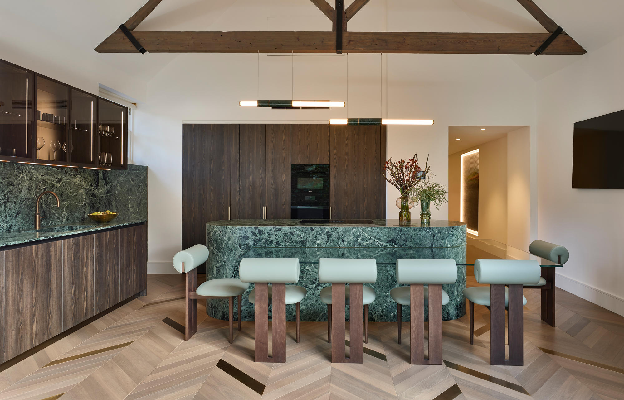 Sloane Building conversion, in Chelsea, London by Poggenpohl | Bar ...