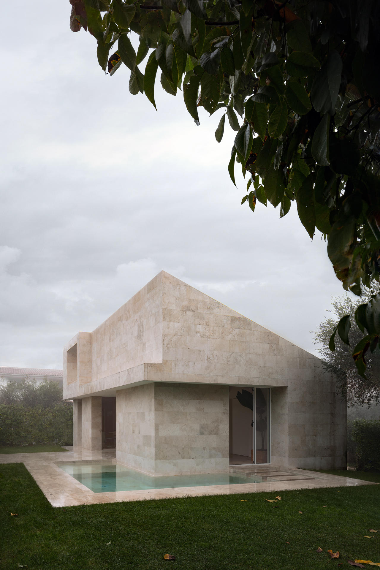 STONEHOUSE by Michela Ekstrom | Detached houses