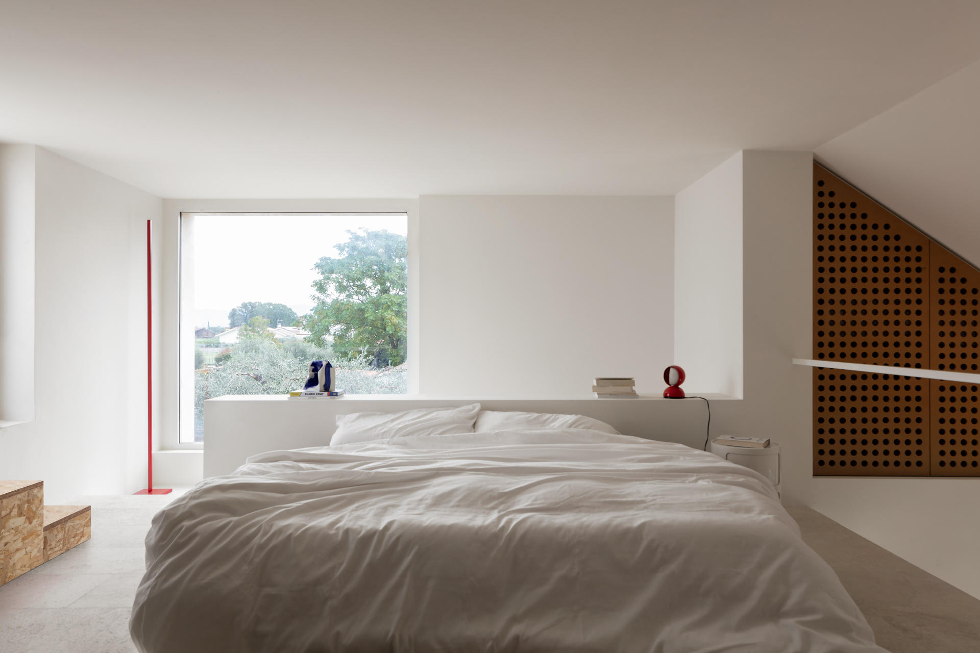 STONEHOUSE by Michela Ekstrom | Detached houses