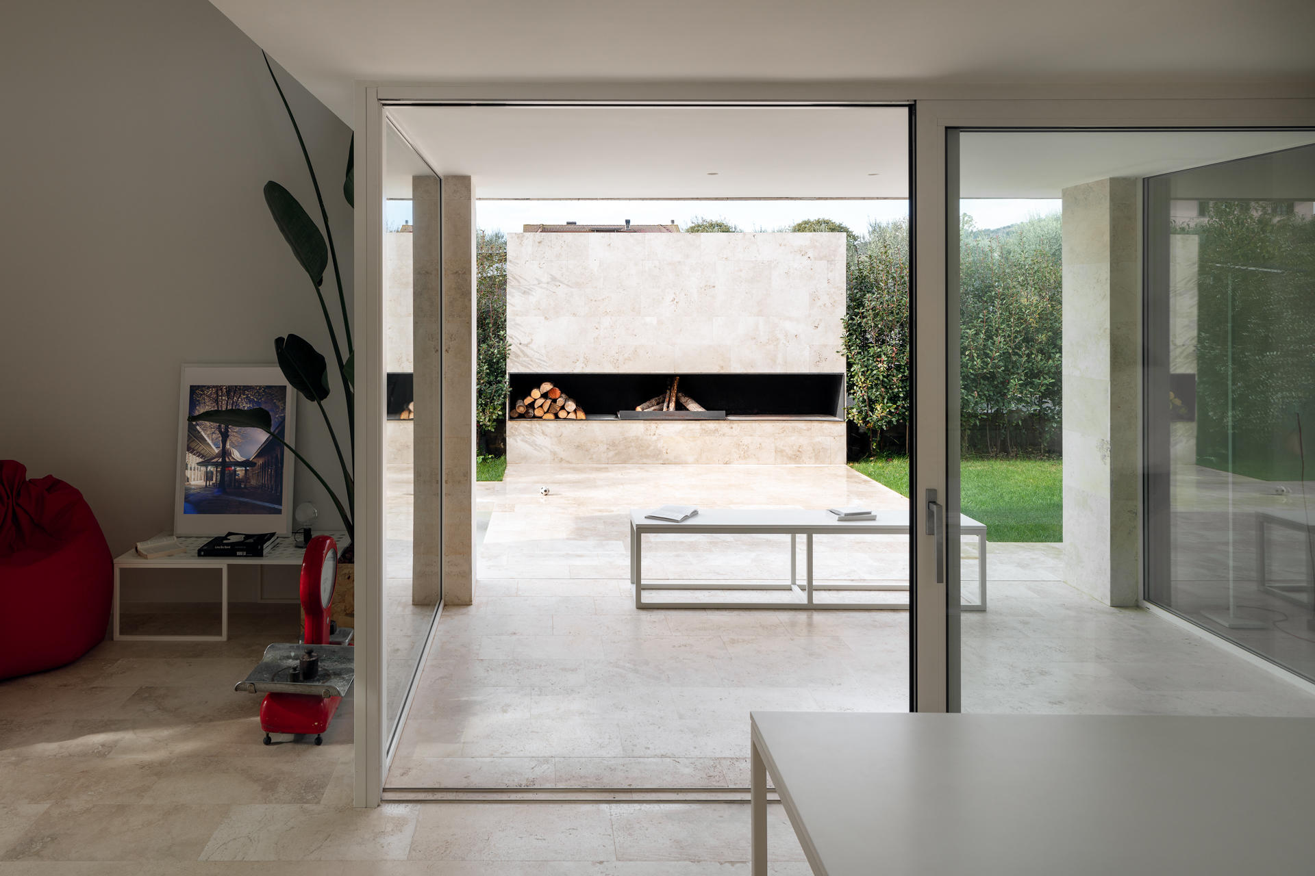 STONEHOUSE by Michela Ekstrom | Detached houses