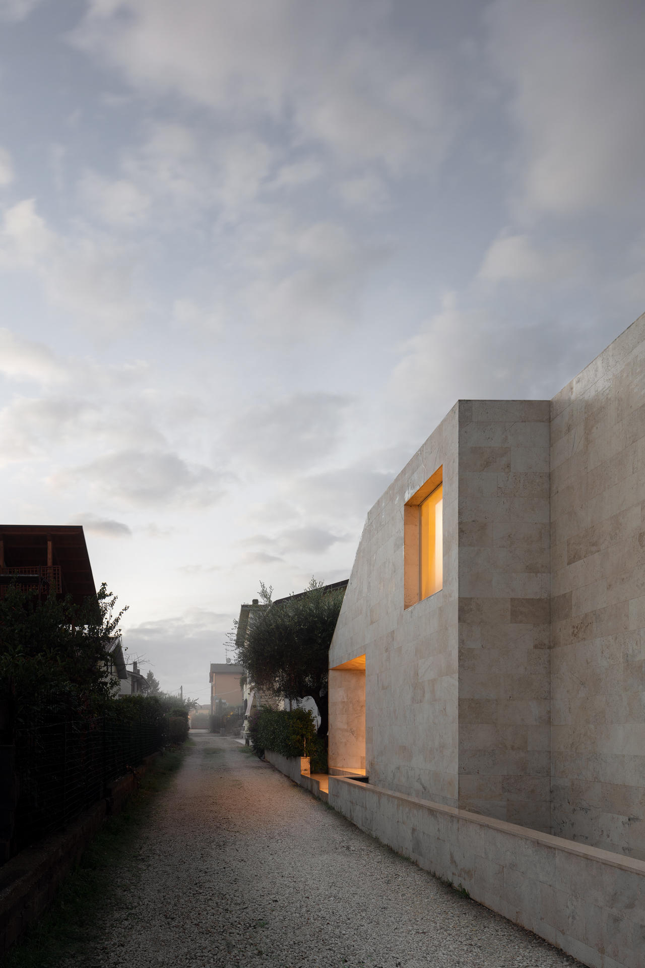 STONEHOUSE by Michela Ekstrom | Detached houses