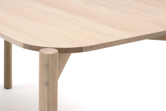 Castor Table 150 & designer furniture | Architonic