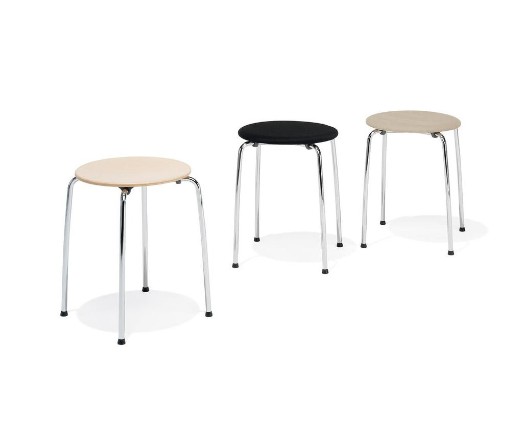Trio Hocker auf 4 Metallfüßen | Architonic