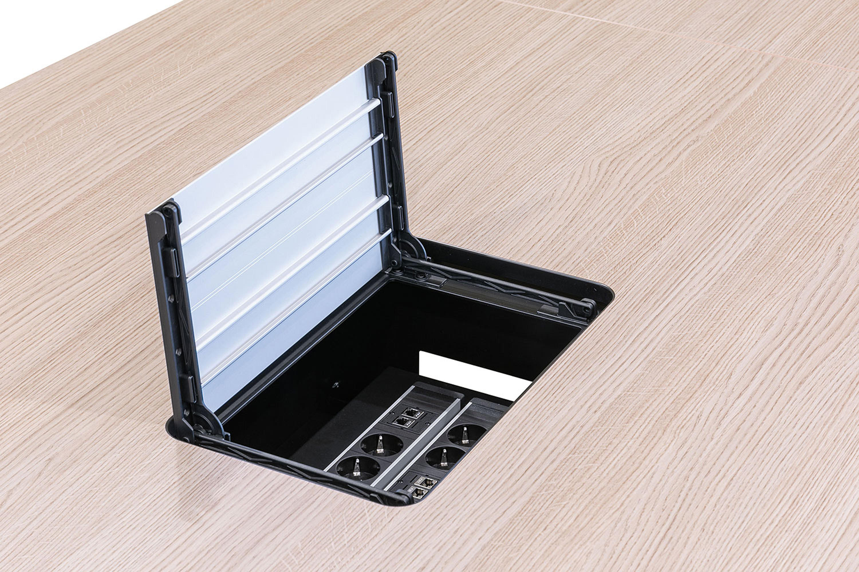 P2 MEETING - Contract tables from Bene | Architonic