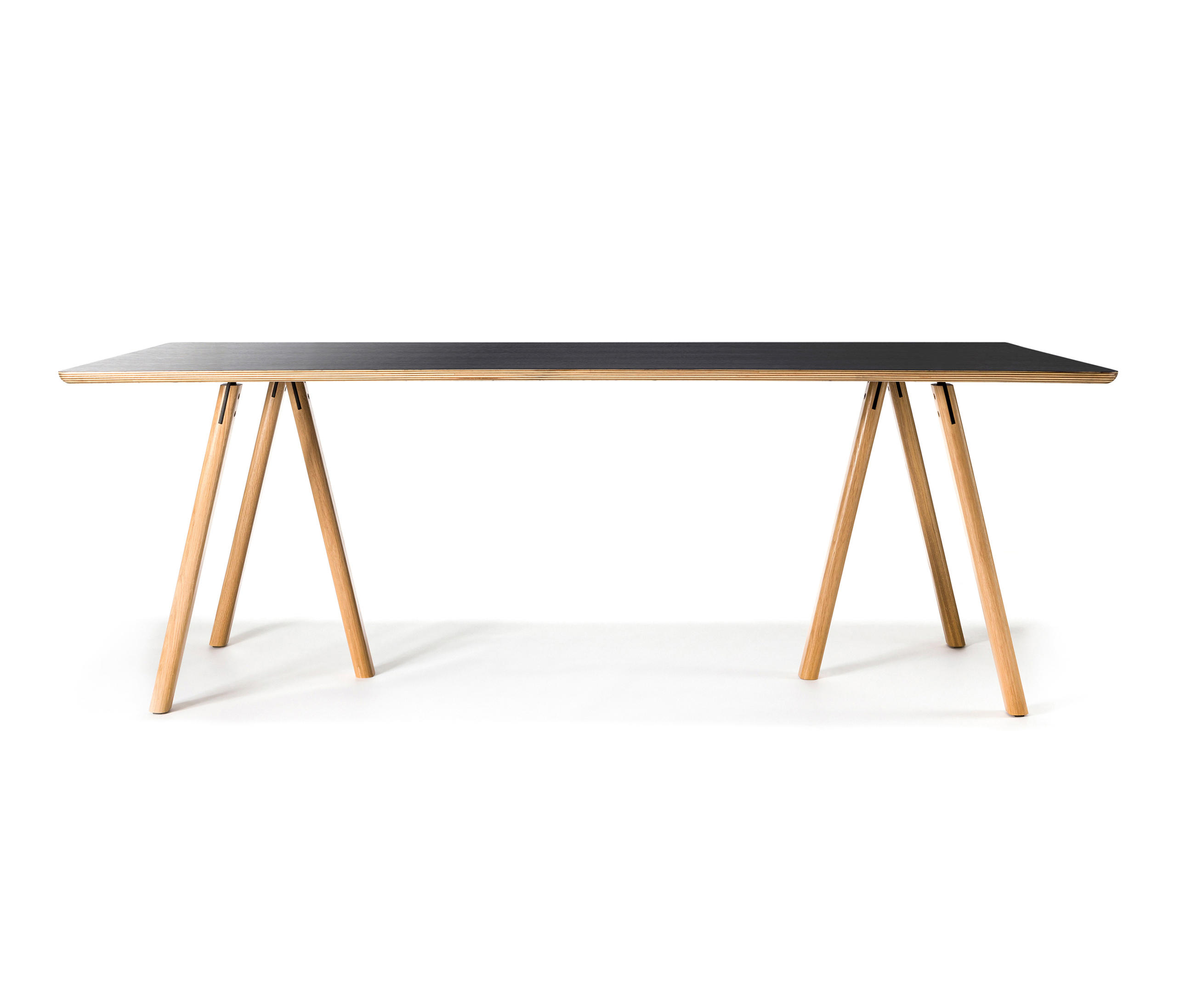 TRESTLE TABLE - Dining tables from Feelgood Designs | Architonic